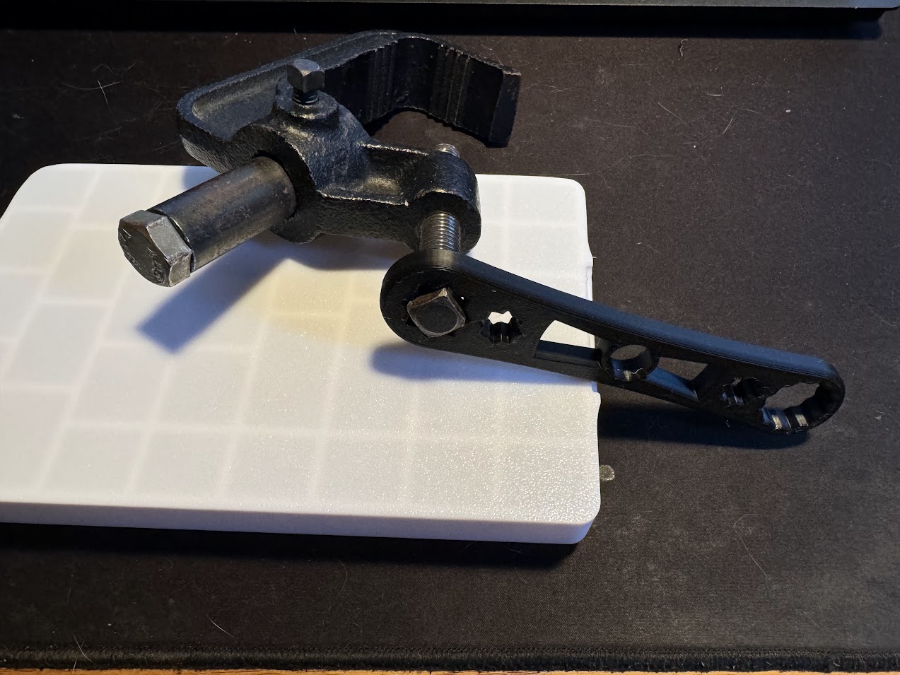 Stage Lighting Focus Wrench Version 2 by McKeeTech | Download free STL ...