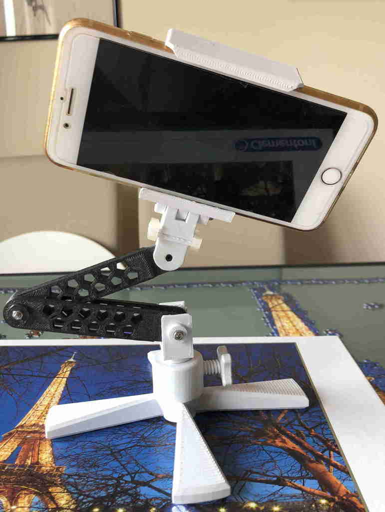 Adjustable smartphone stand by CMannucci | Download free STL model ...