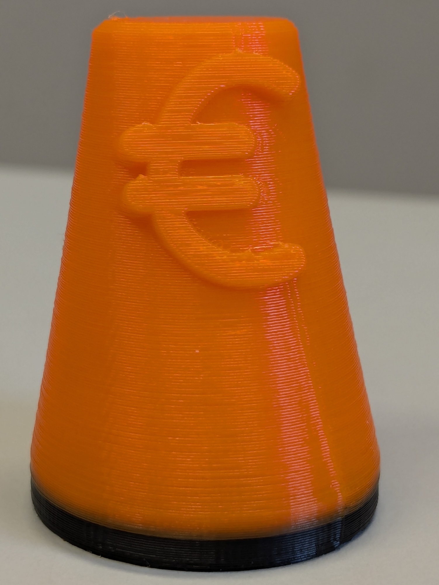 Player tokens with money symbols (with optional weighted base) by Andre ...