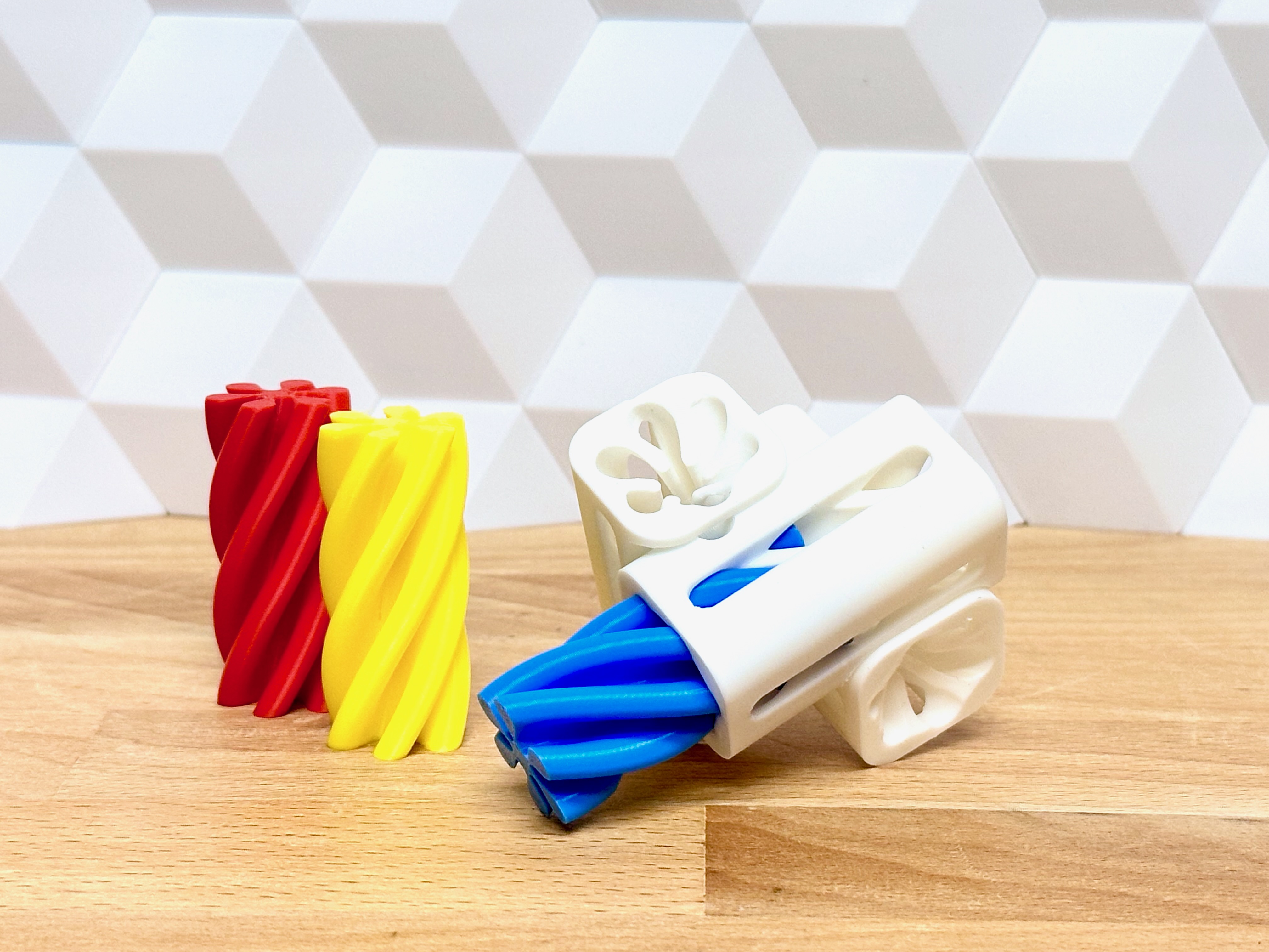 Triple Helix Puzzle (6 piece brainteaser + fidget) by GlennovitS 3D ...