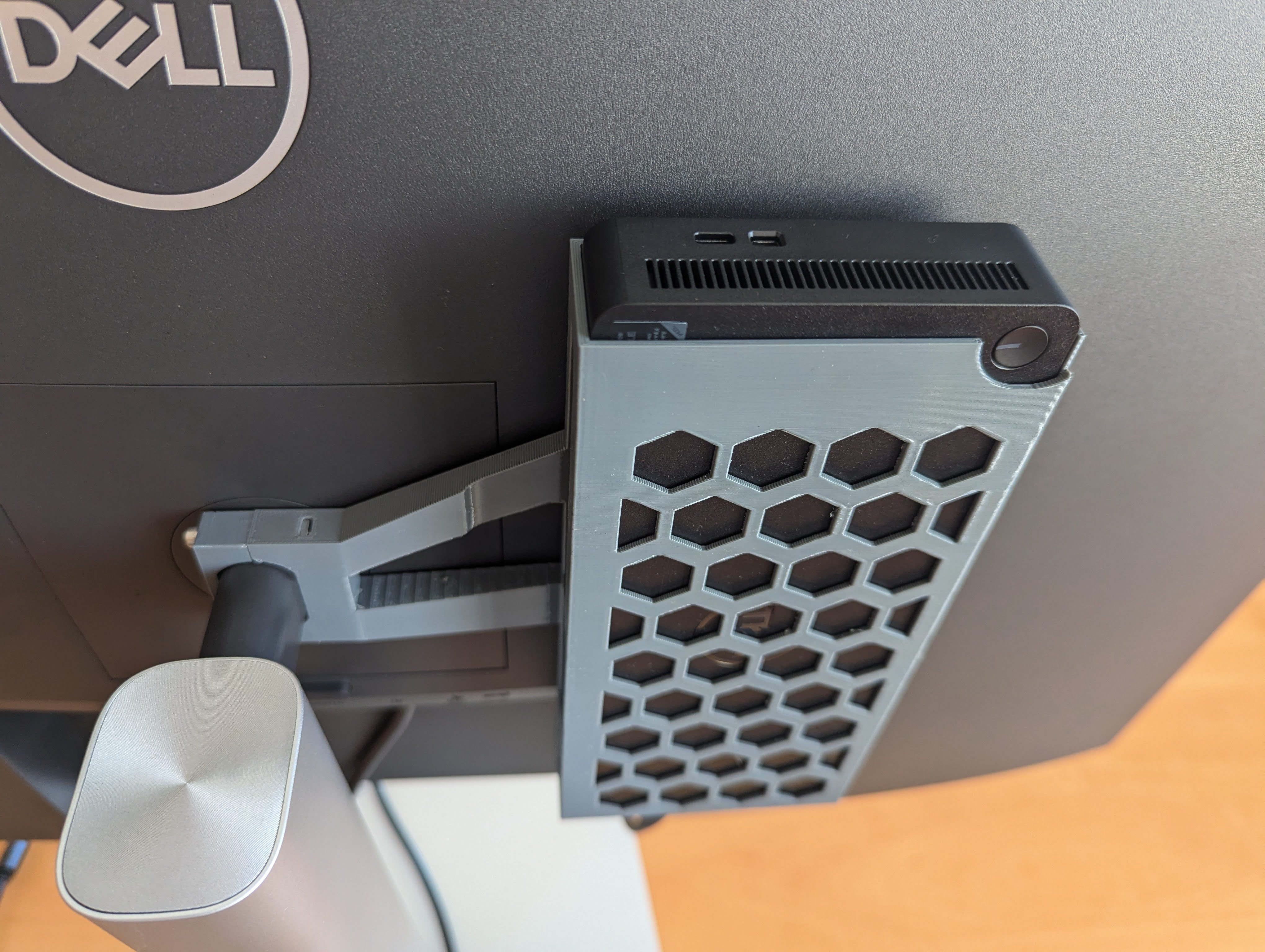 Držák dock WD22 na monitor Dell P3223 by Radek Smrž | Download free STL ...