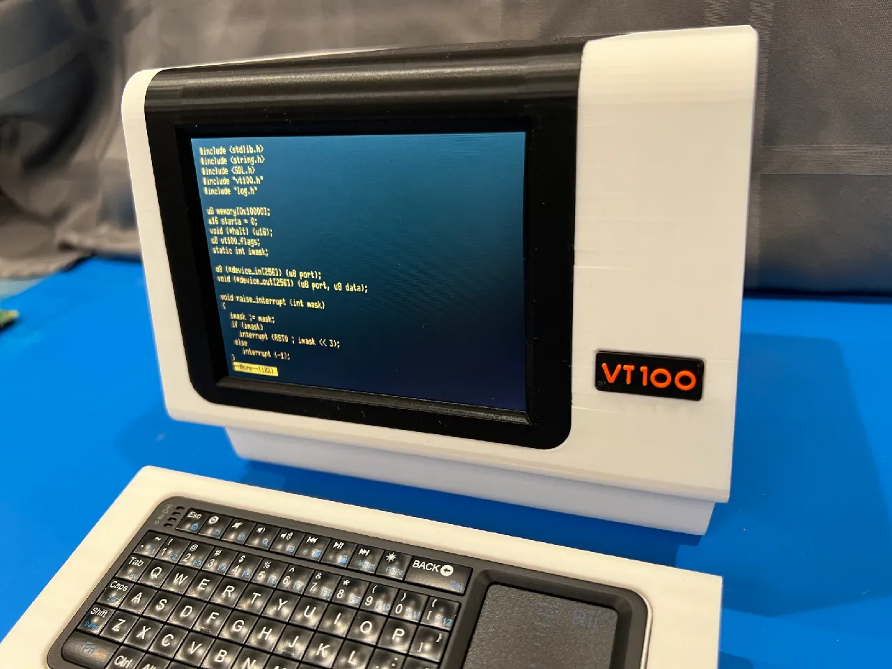 Faux VT100 by bitsplusatoms | Download free STL model | Printables.com