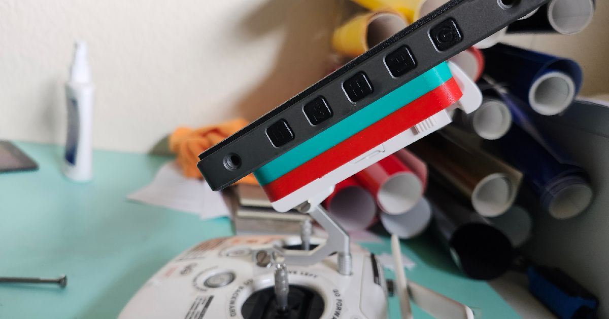 Crystal Sky Phantom 4 Controller Mount by Keith Whitehead | Download ...