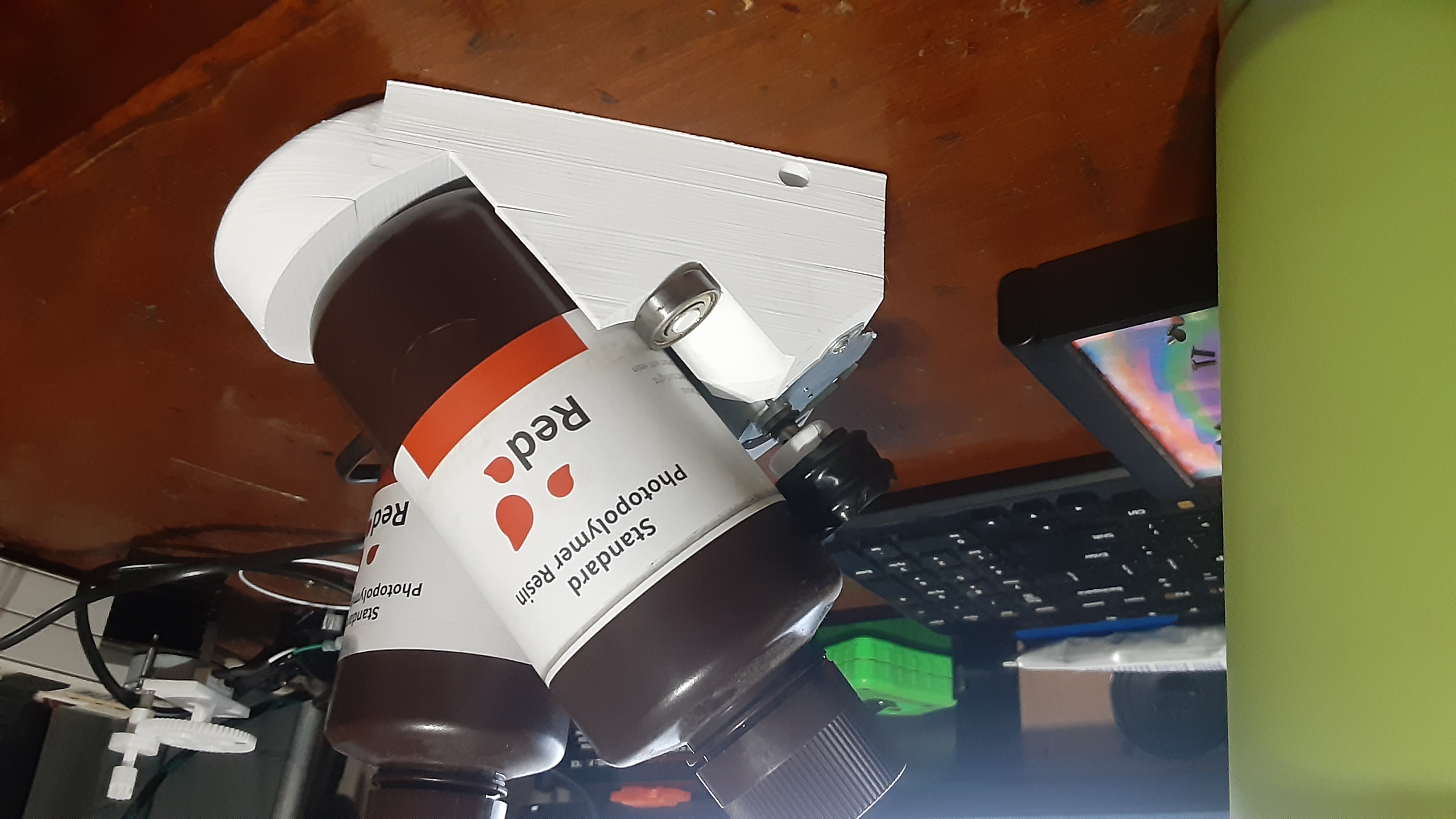 3D printed bottle roller by B&B TECH | Printables Store