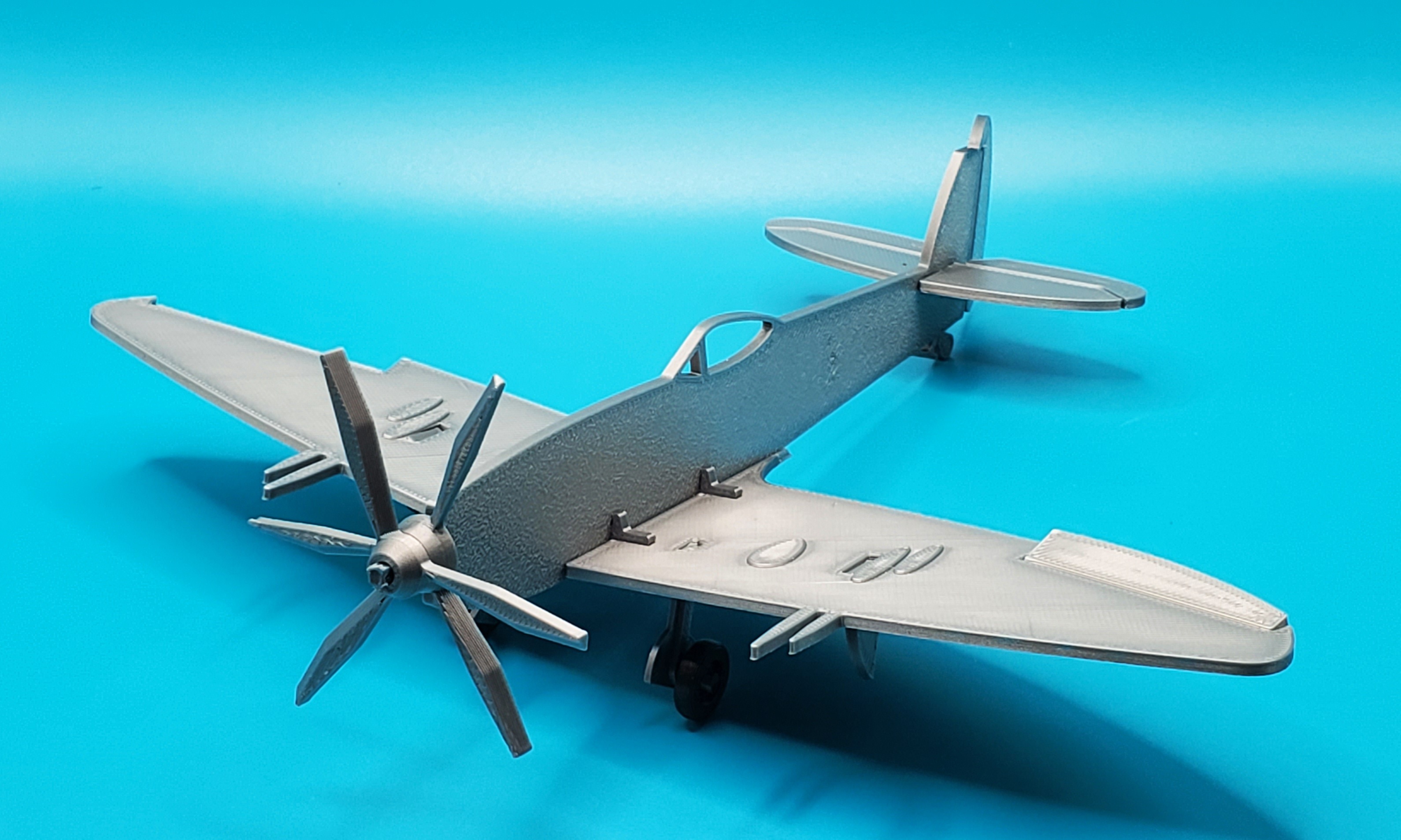 Supermarine Seafire Mk 47 - Contrarotating Props - Model Airplane Kit ...