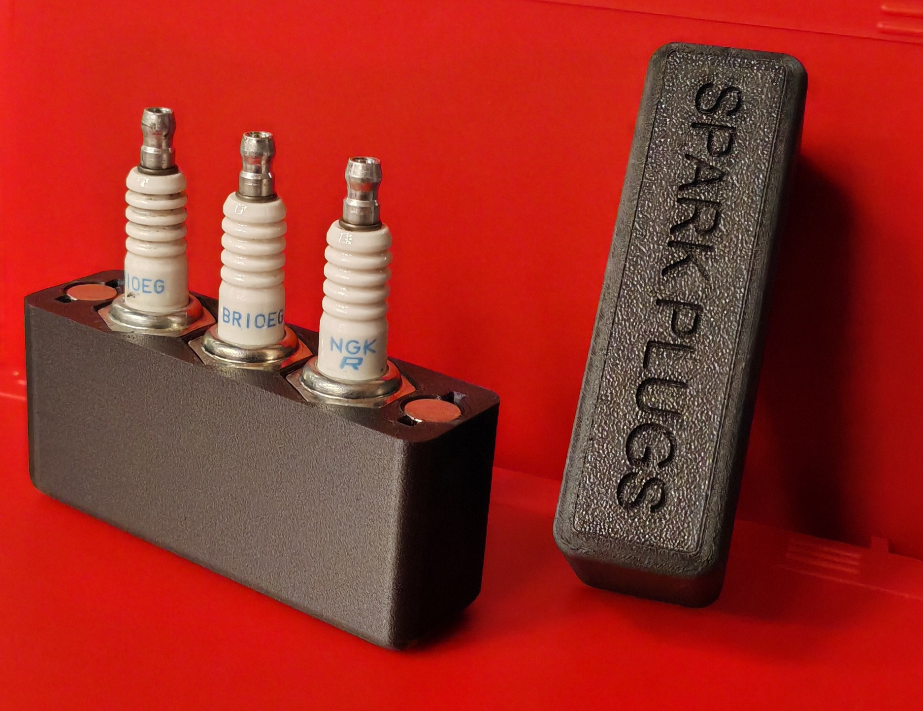 Spark plug case (for 3&4 pcs) by vaporFIN | Download free STL model ...