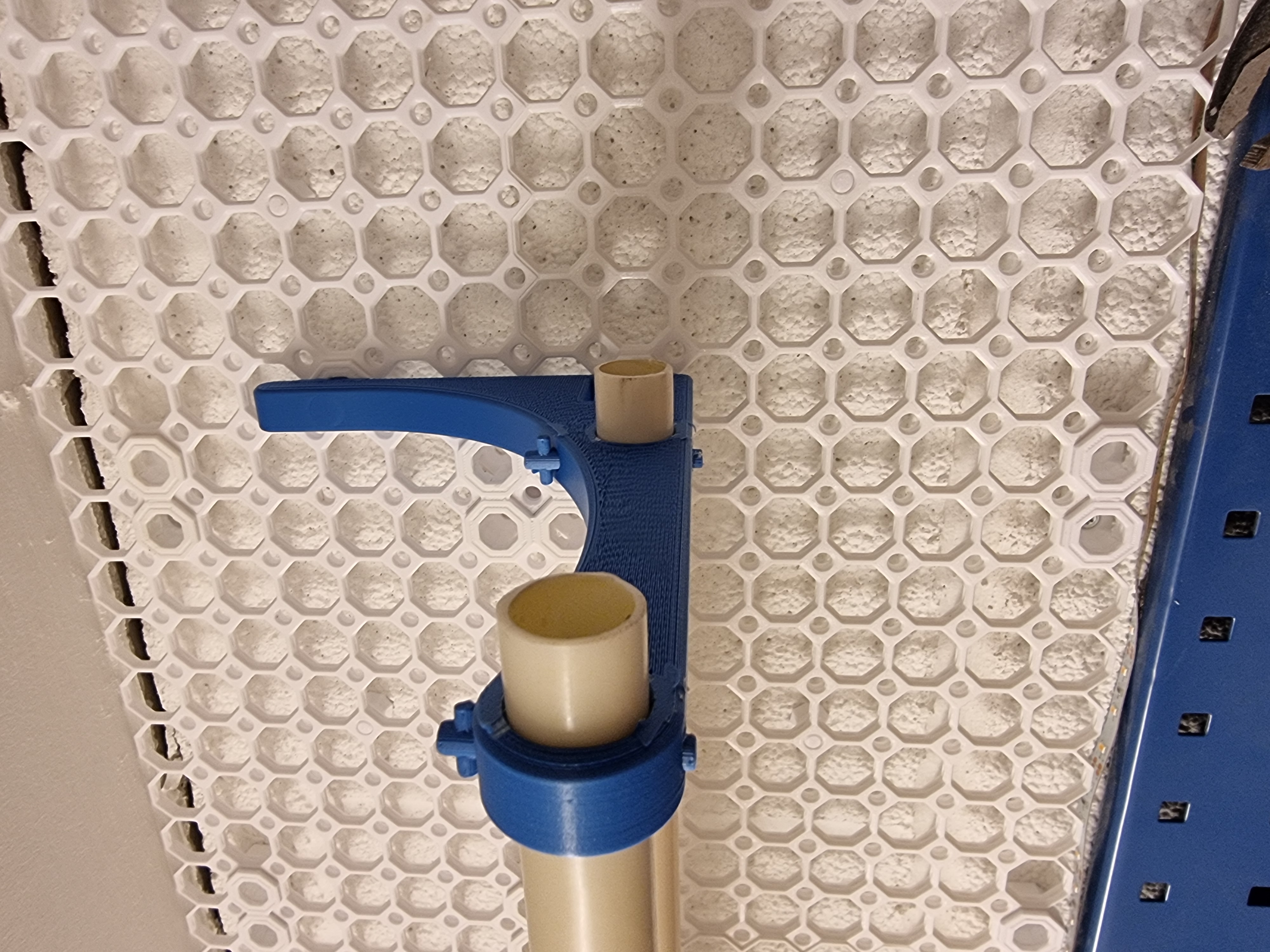 Multiboard Spool Storage end brackets by eloekset | Download free STL model | Printables.com