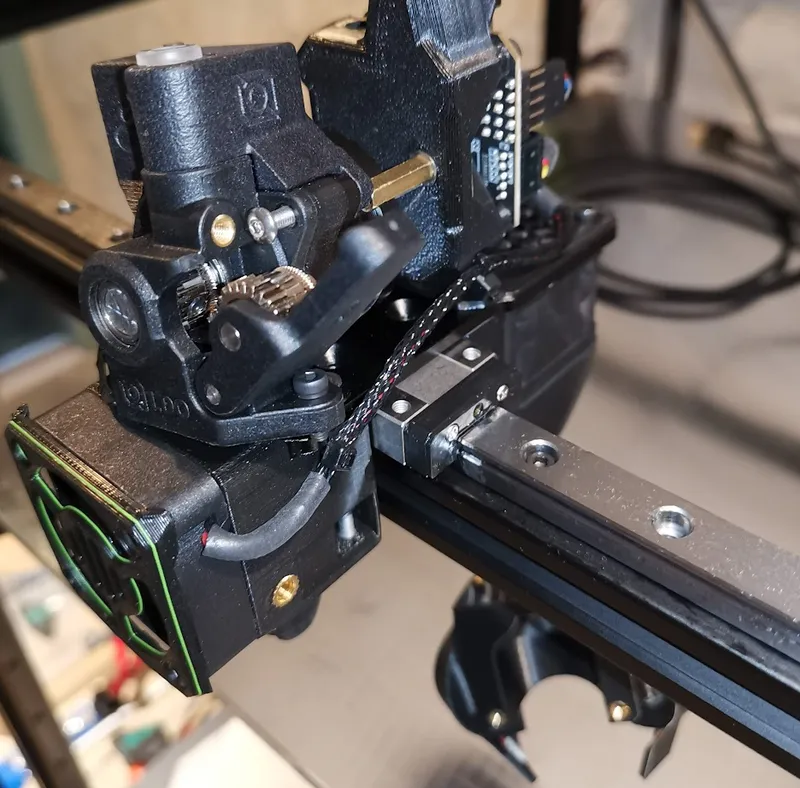 V-Core 4 toolhead EasyFit mod - remove/install the toolhead fully wired ...