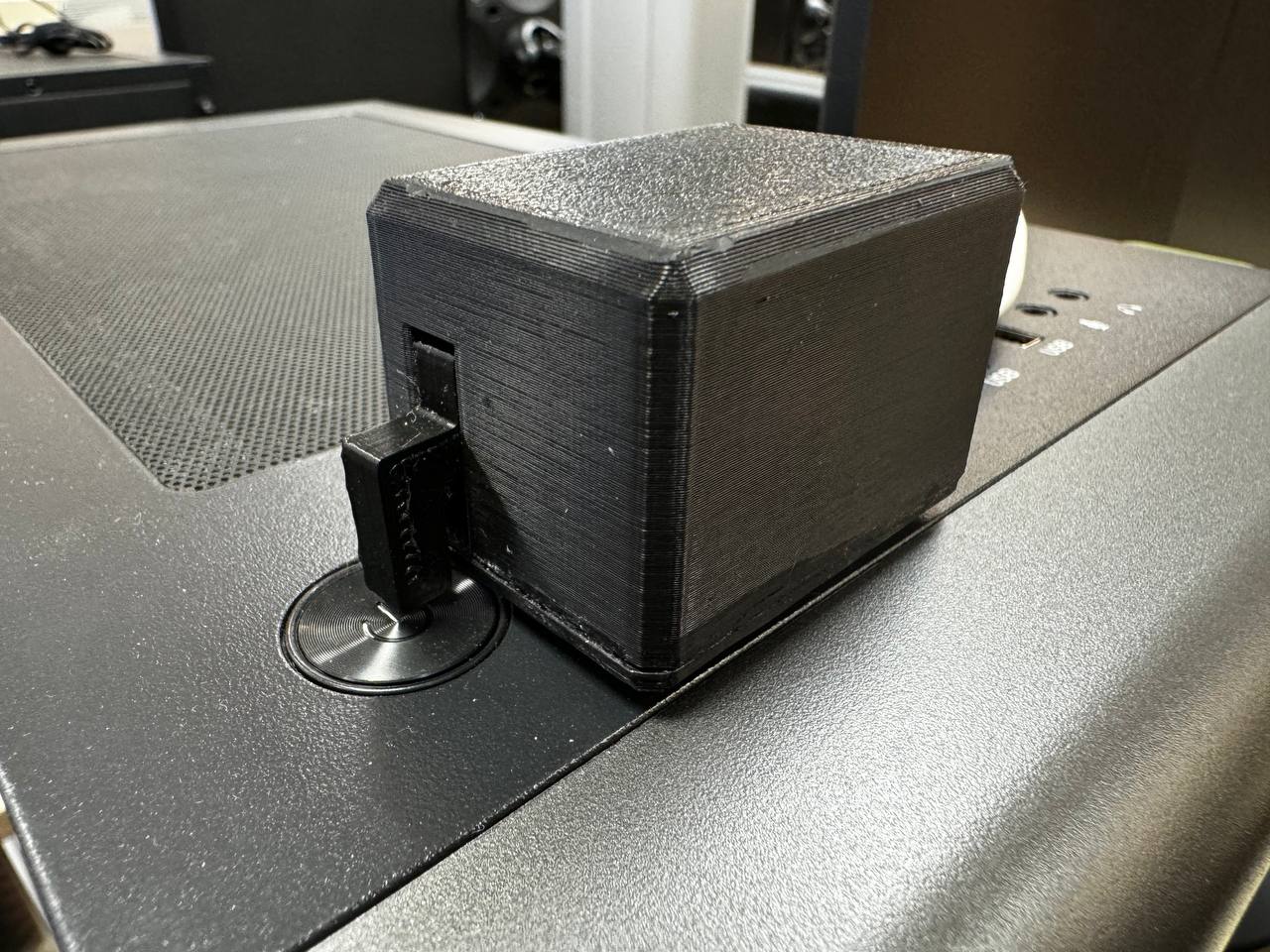 Vertical button with arduino WEMOS by Gannon | Download free STL model ...