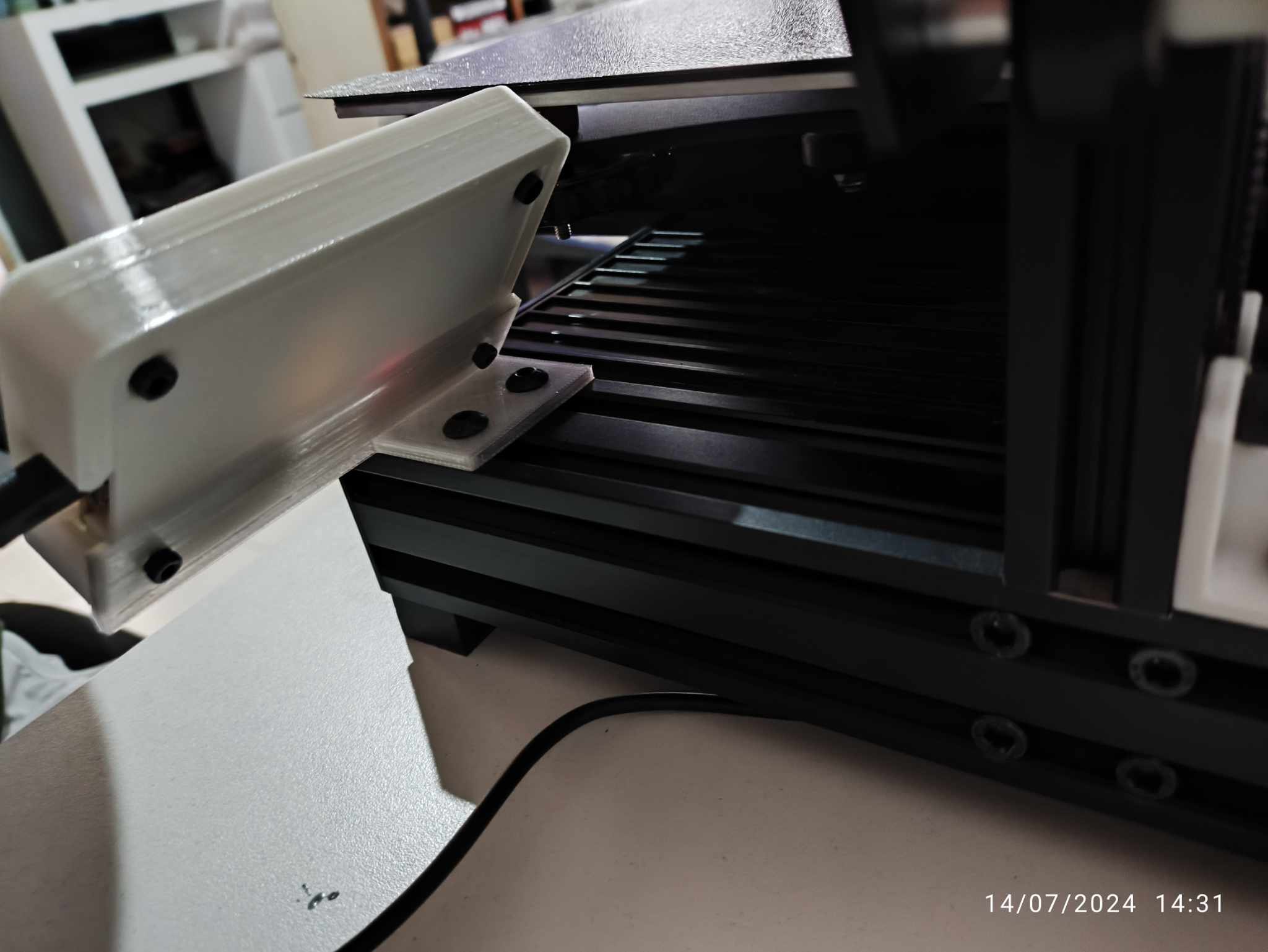 CYD generic enclosure mount for 4040 extrusion profiles by Vi ...