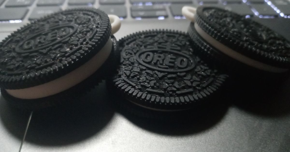 double stuffed oreo stash box and keychain by Sy_kopath | Download free ...