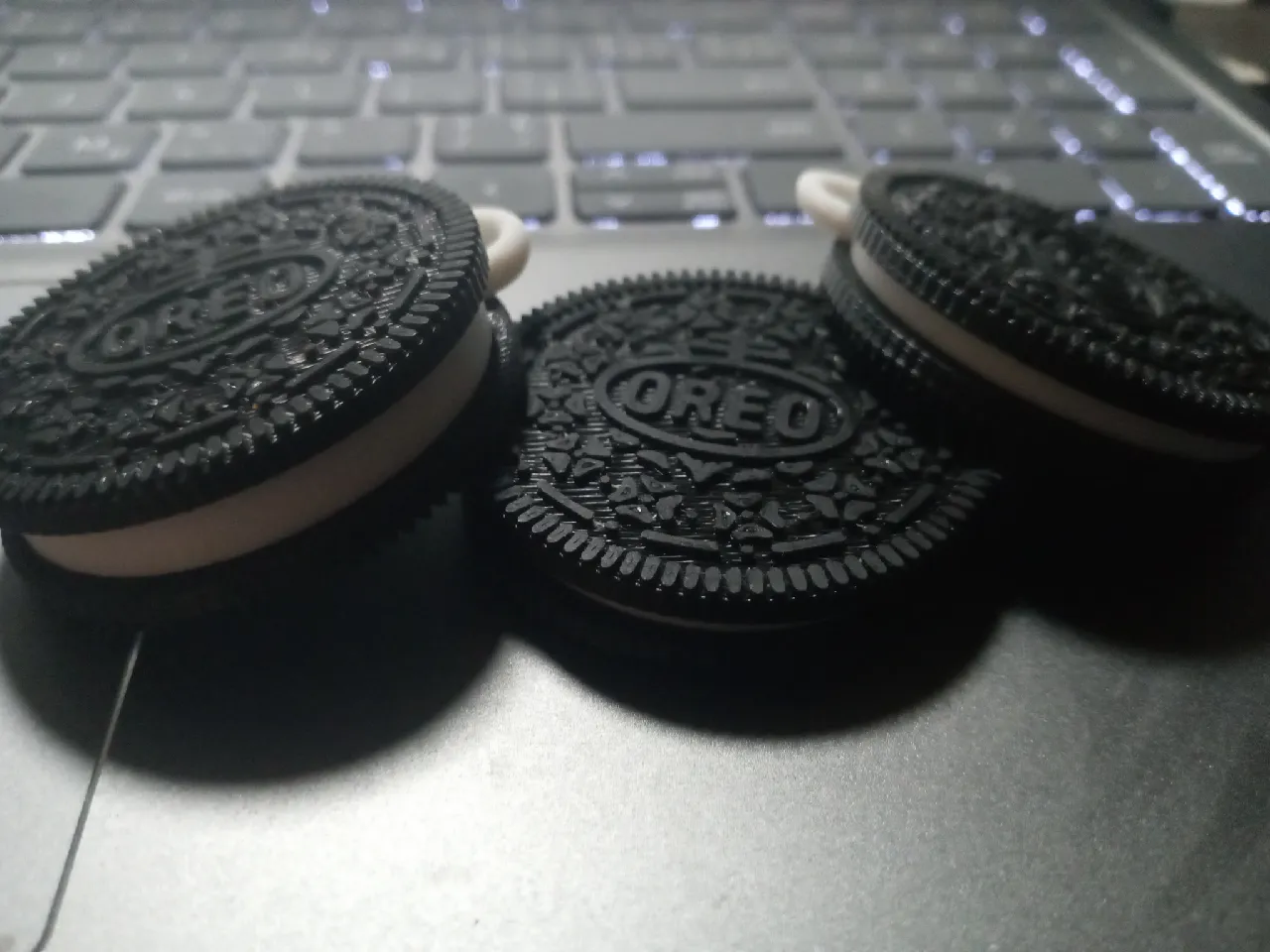 double stuffed oreo stash box and keychain by Sy_kopath | Download free ...