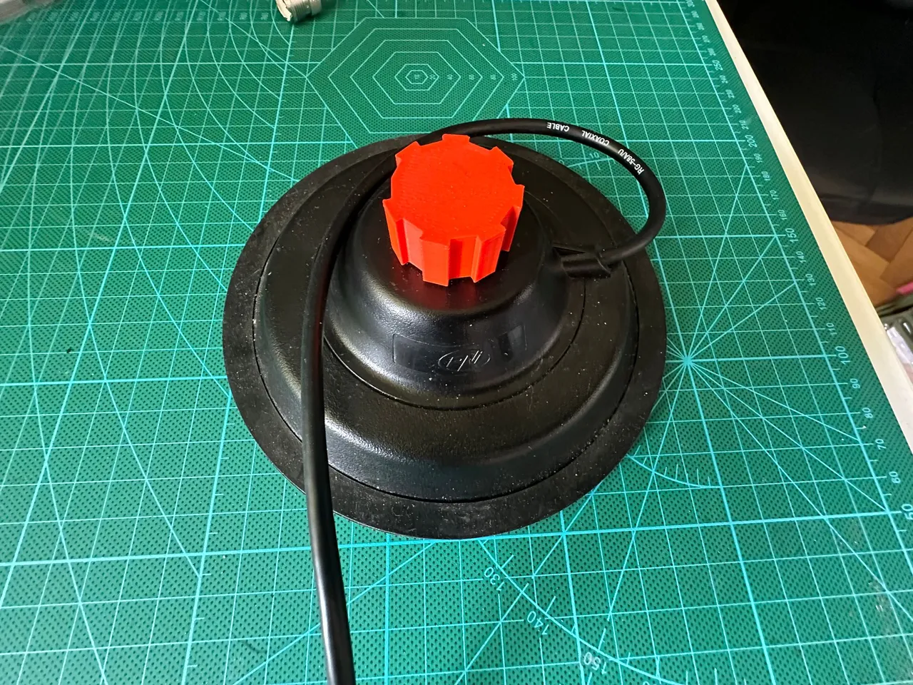 UHF/PL239/PL259 screwable caps by Sorin Badea | Download free STL model ...