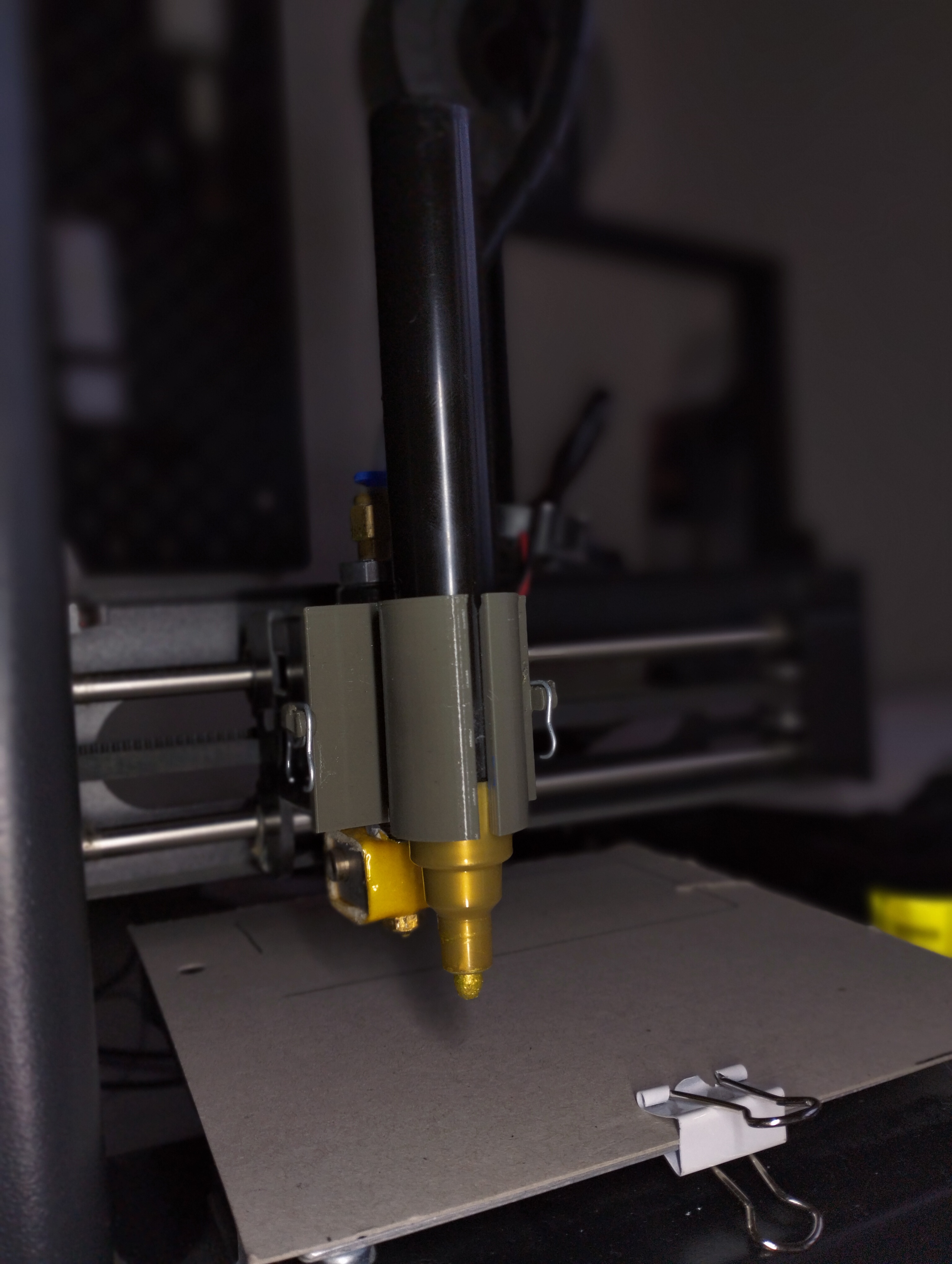 POSCA Extruder Mount for MP Select mini by tovitas | Download free STL ...