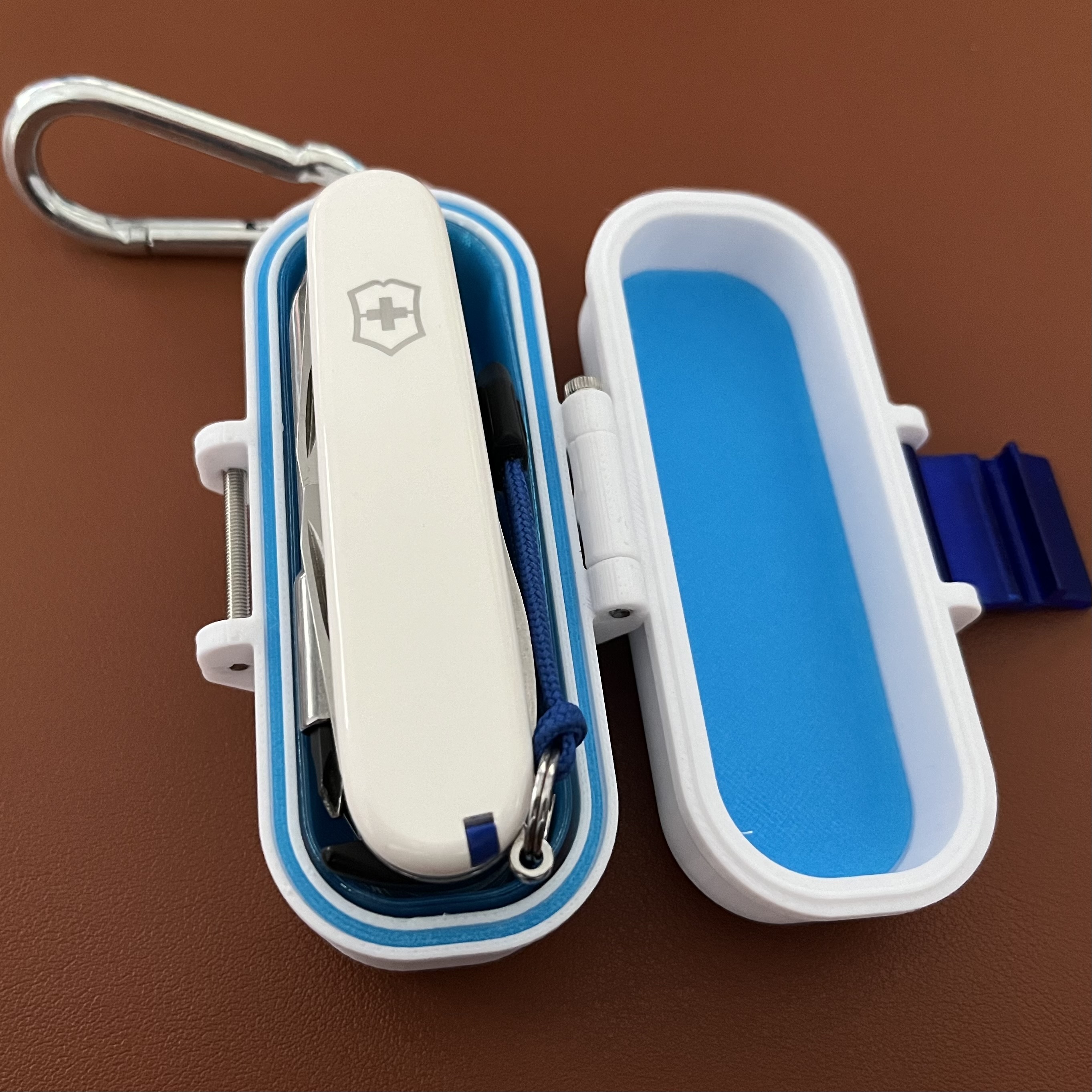 Victorinox Cybertool L (SwissChamp) Box with Loop / mit Öse by Gorroth ...