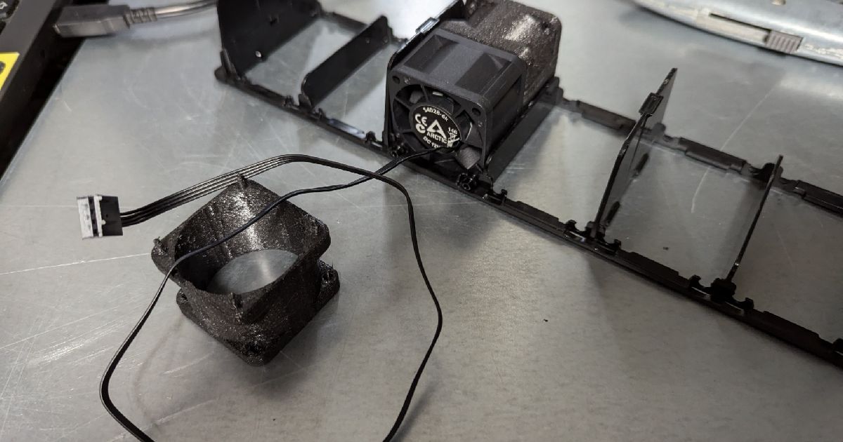 40mm silent fan Adapter for 1U servers (shorter version for 28mm fans ...