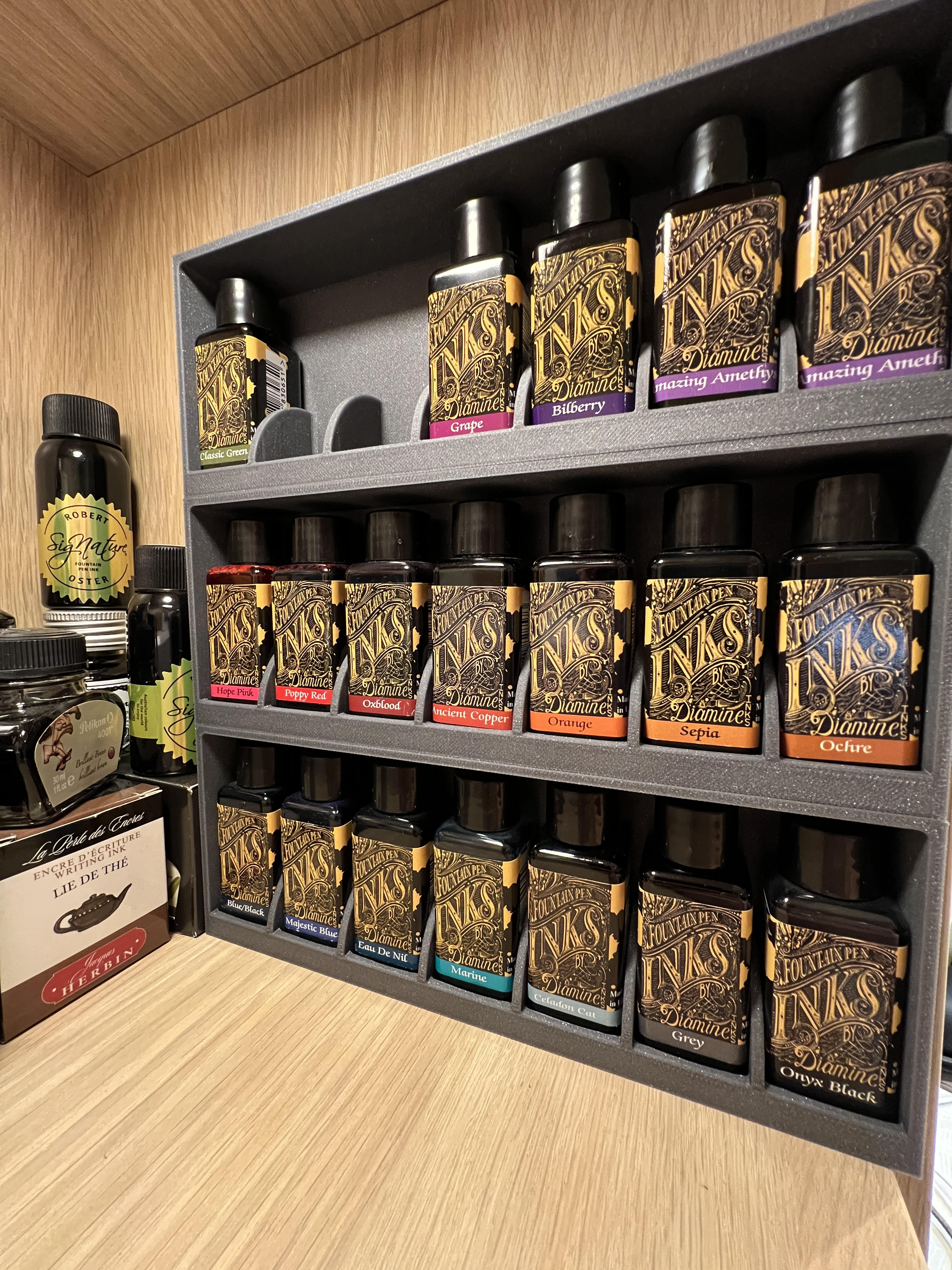 Stackable shelf for Diamine 30ml ink bottles by CmdrKeen | Download ...