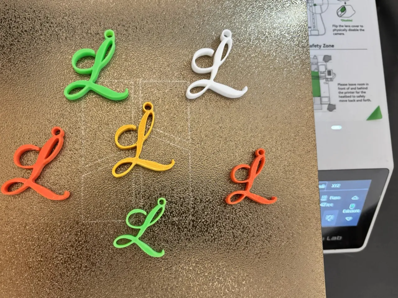 Flowing L Keychain by Maurizio | Download free STL model | Printables.com