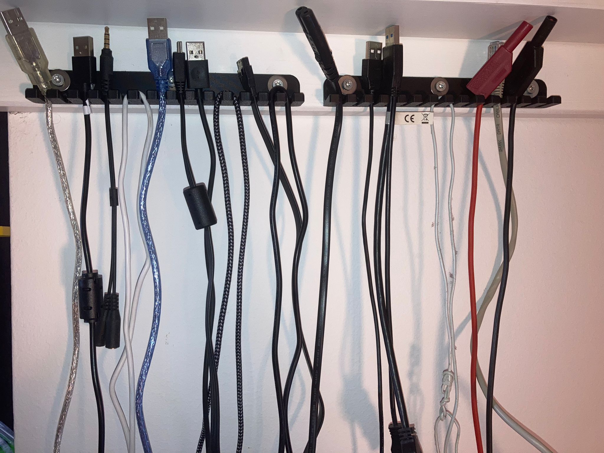 Universal Cable Organizer and Storage by arthur.gritzky | Download free ...