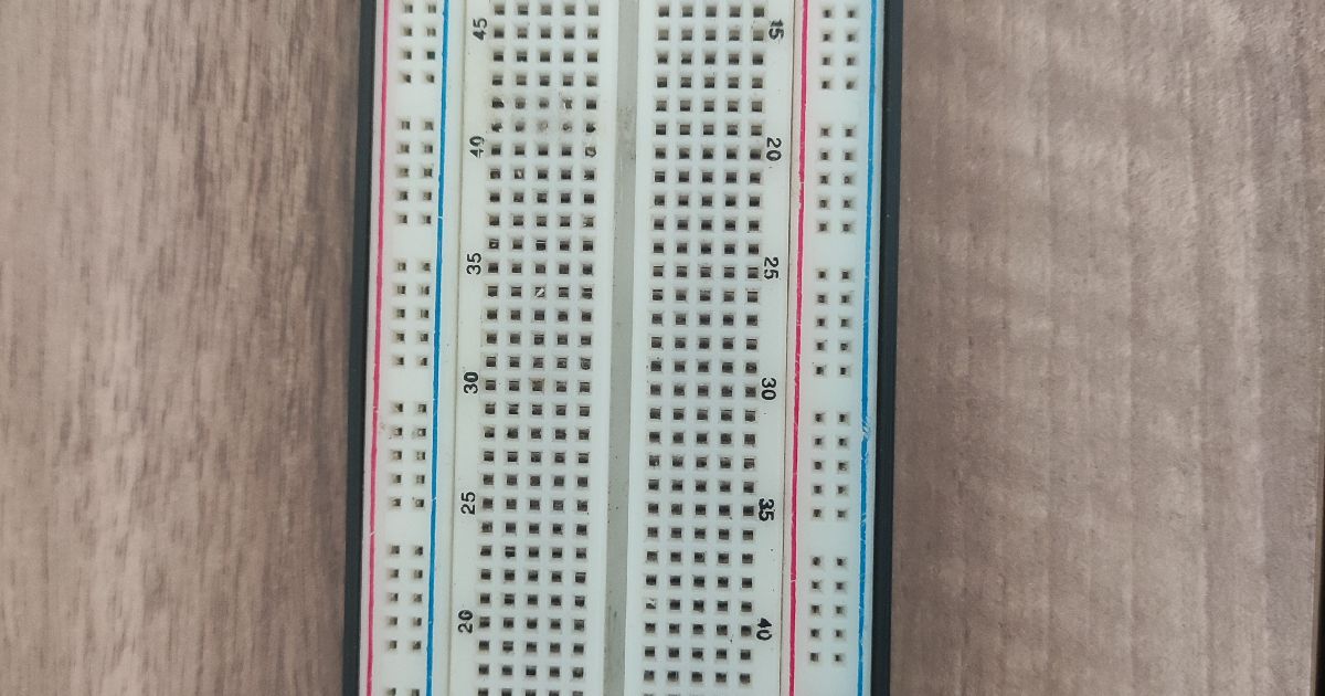 Breadboard Cover par T-RexCreator | Téléchargez gratuitement un modèle STL | Printables.com