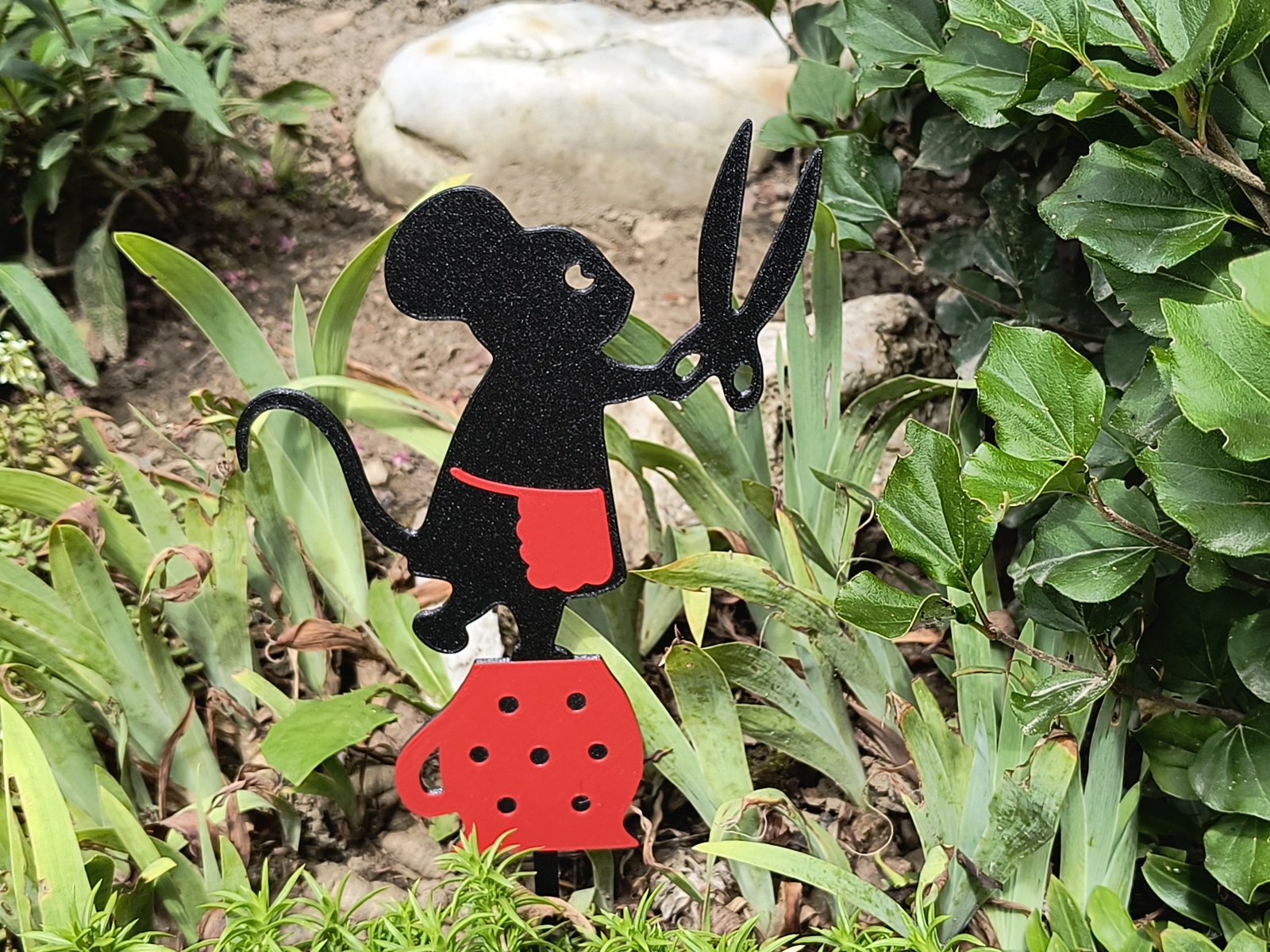 Mouse with Scissors by J. V. | Download free STL model | Printables.com