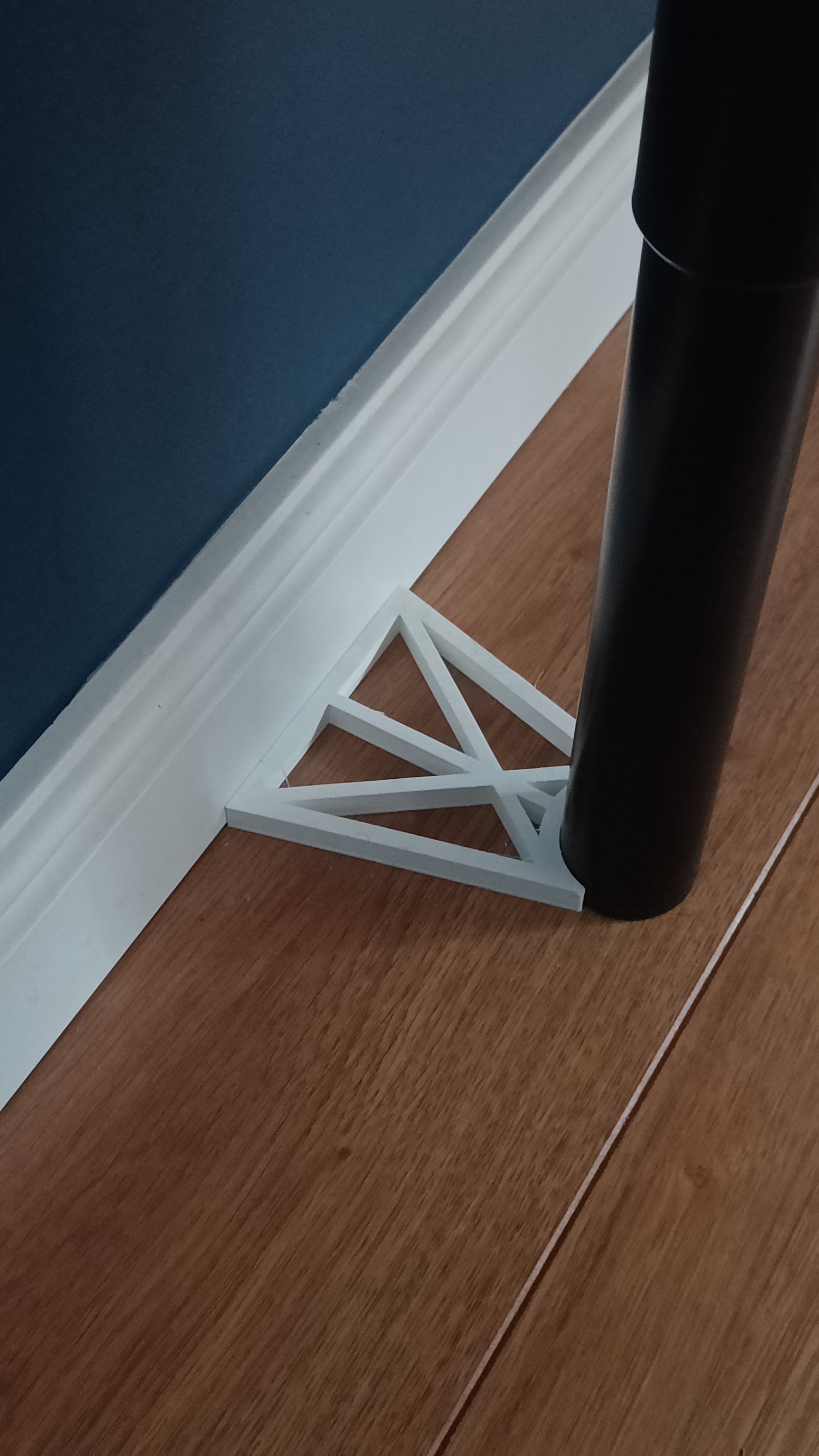 Desk spacer/distancer by k3rnel-pan1c | Download free STL model ...