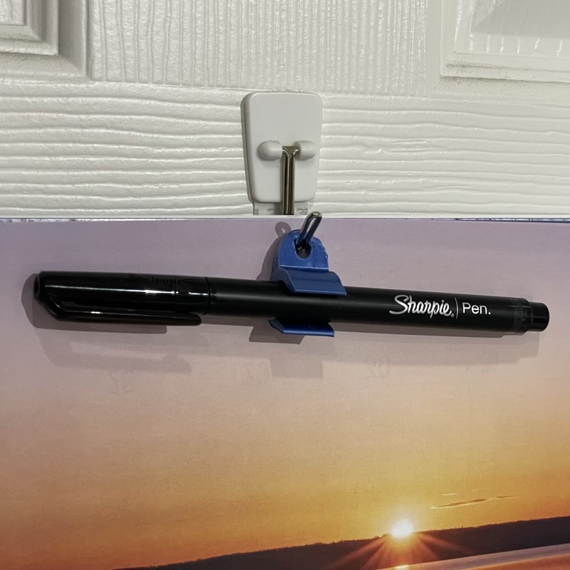 Hanging Pen Holder by maker-tgin | Download free STL model | Printables.com