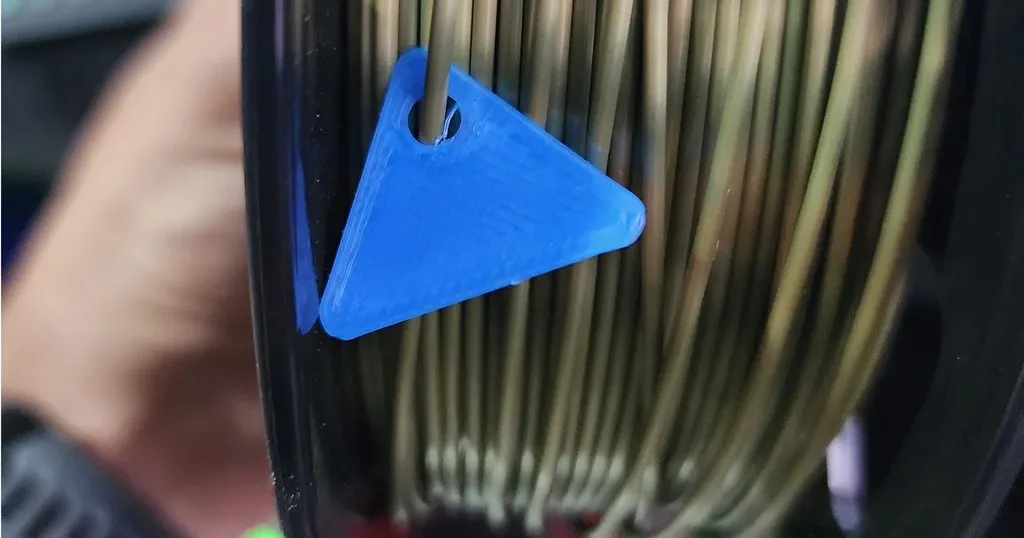 Super simple anti-tangling tag by Luis Chacon | Download free STL model ...