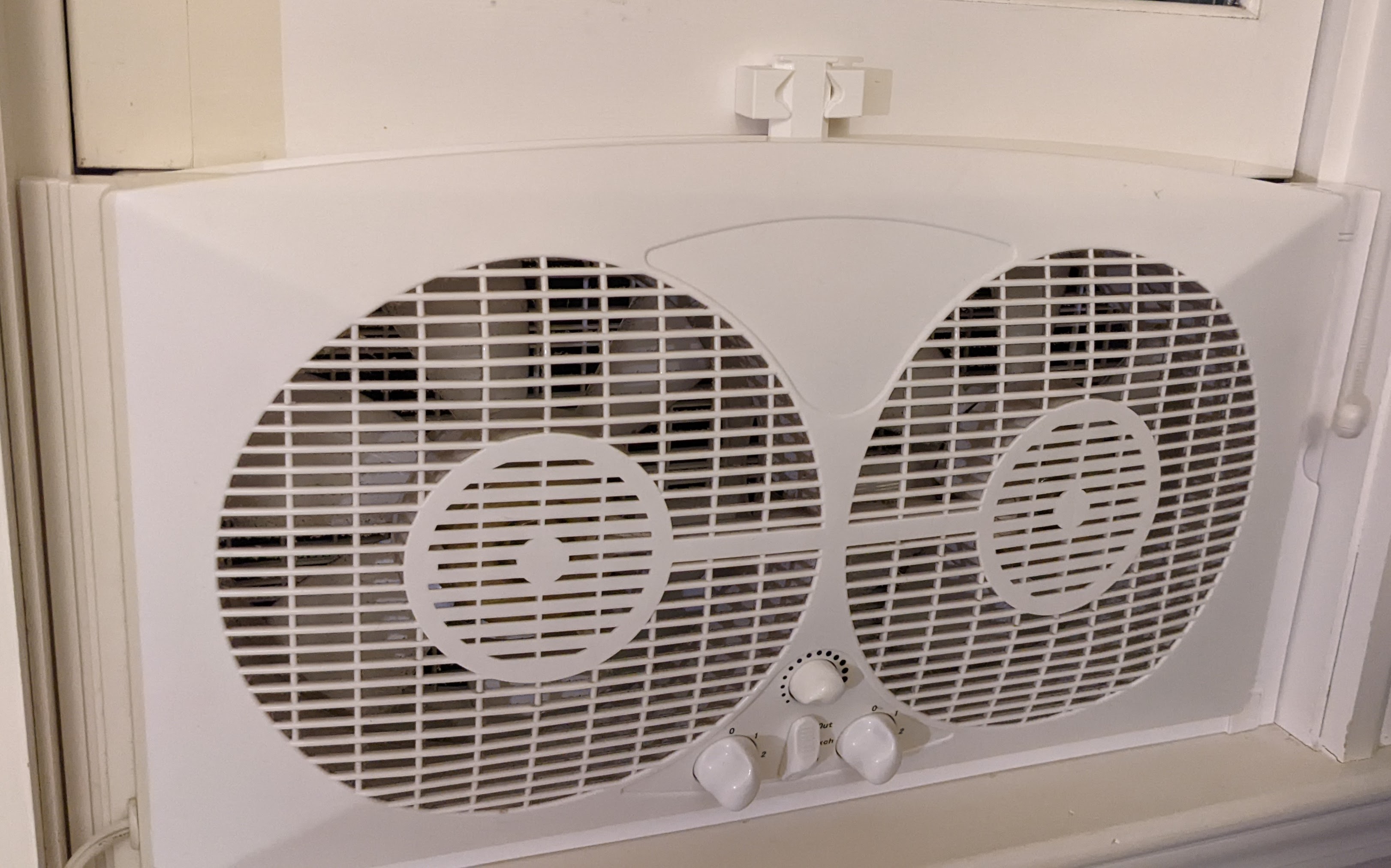 Window Latch for Fan by SkeletalPrints | Download free STL model ...