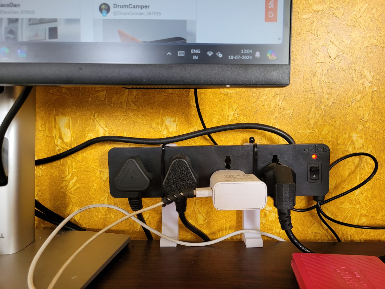 Vertical Extension Board Table Mount by Faisal Magdum | Download free ...