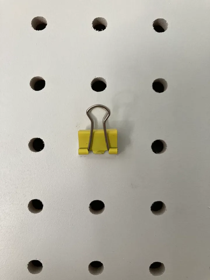 Pegboard mini binder clip holder by artomweb | Download free STL model ...