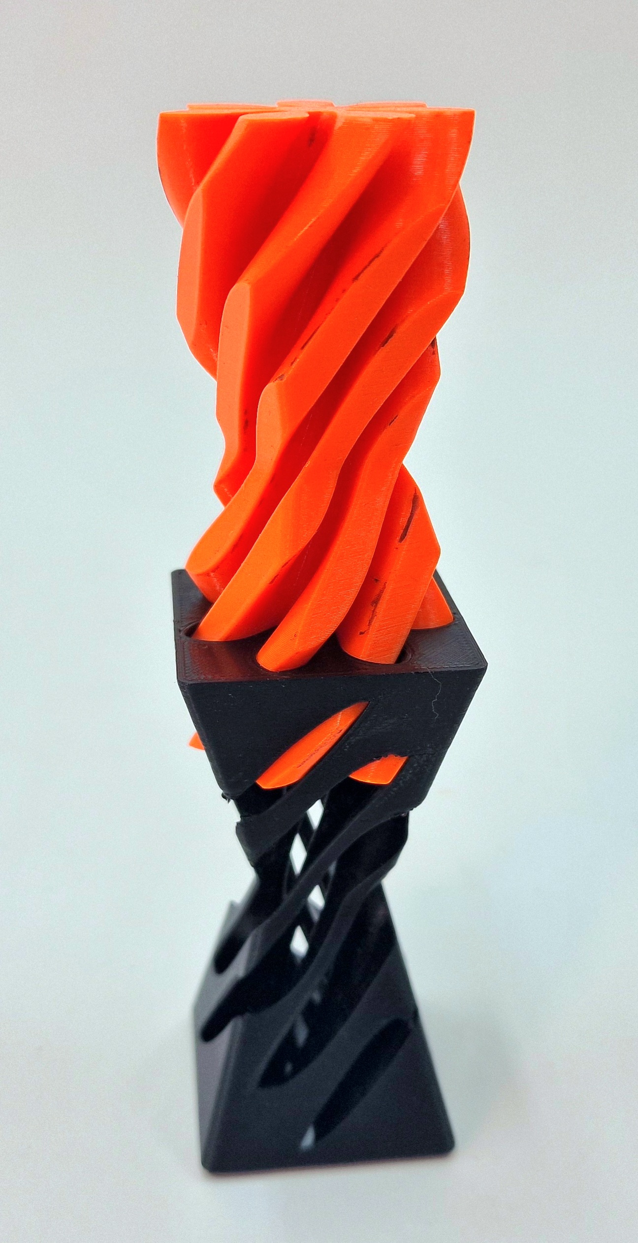 Impossible Passthrough Pyramid and Cone style hourglass (Dubbel Size ...