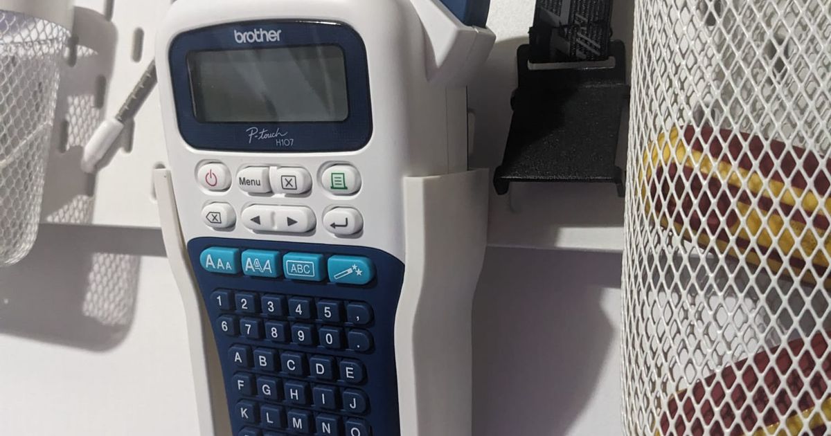 Brother P-Touch Label Maker Skadis Mount by jessfdm | Download free STL ...
