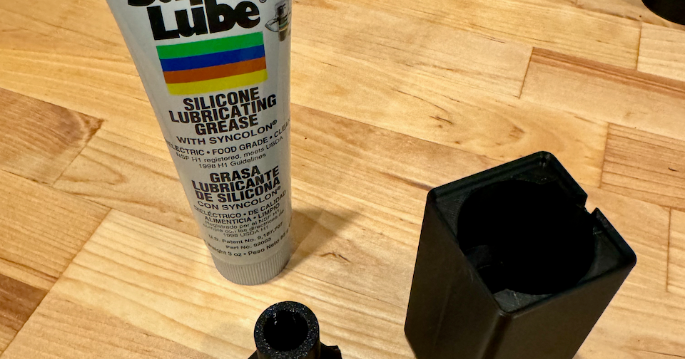 EZ-Z-Luber Gridfinity Bin by Evan Broder | Download free STL model ...