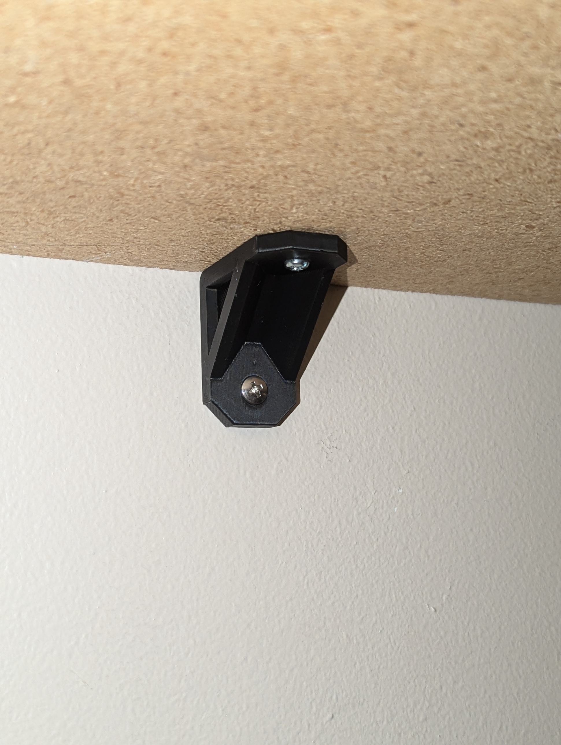 Small Right Angle Bracket by TheStopSign | Download free STL model ...
