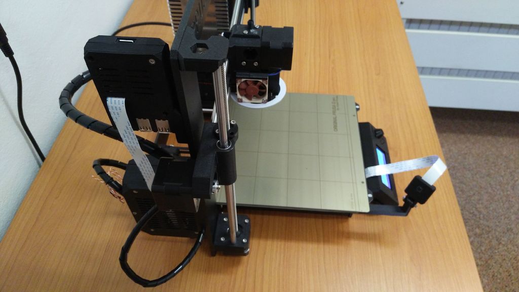 Prusa i3 MK2/MK3 Raspberry Camera Mount by Jakub Geyer | Download free ...