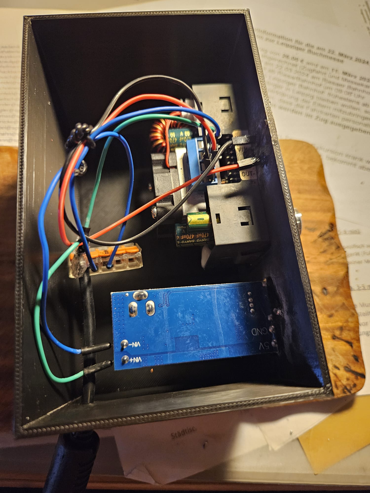 DIY Lab Power Supply with USB by Karl | Download free STL model ...