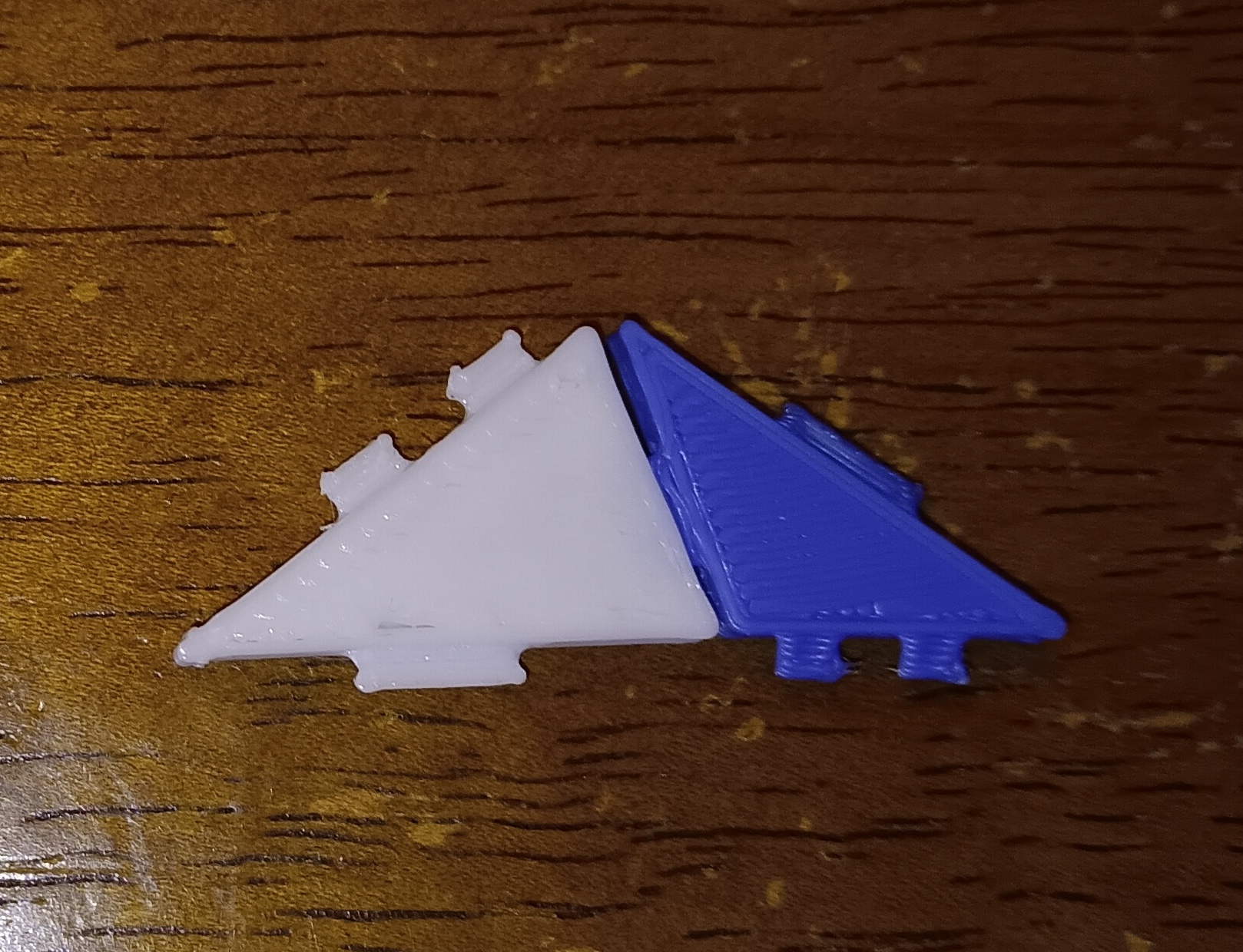 Penrose tiling based on flippable triangles with hidden tabs by Paul ...