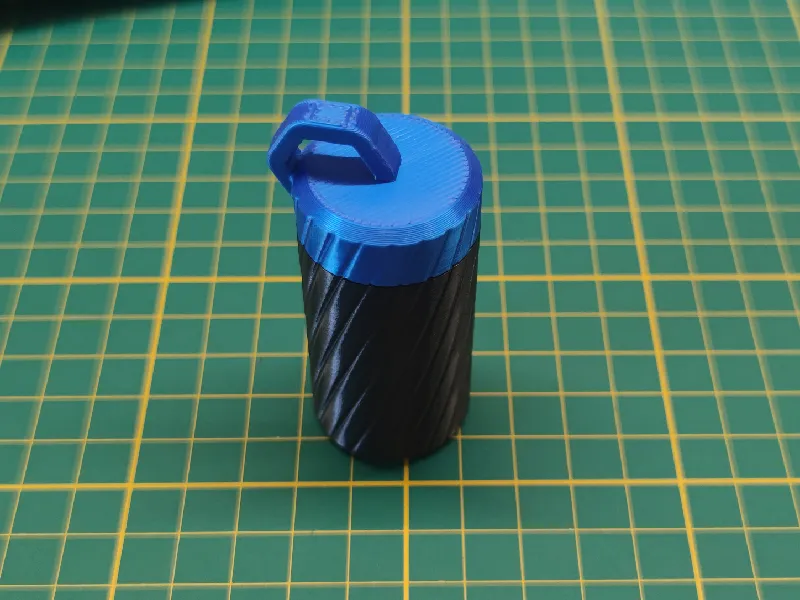 Chalk canister (magnesium shaker) by Andor_Yoko | Download free STL ...