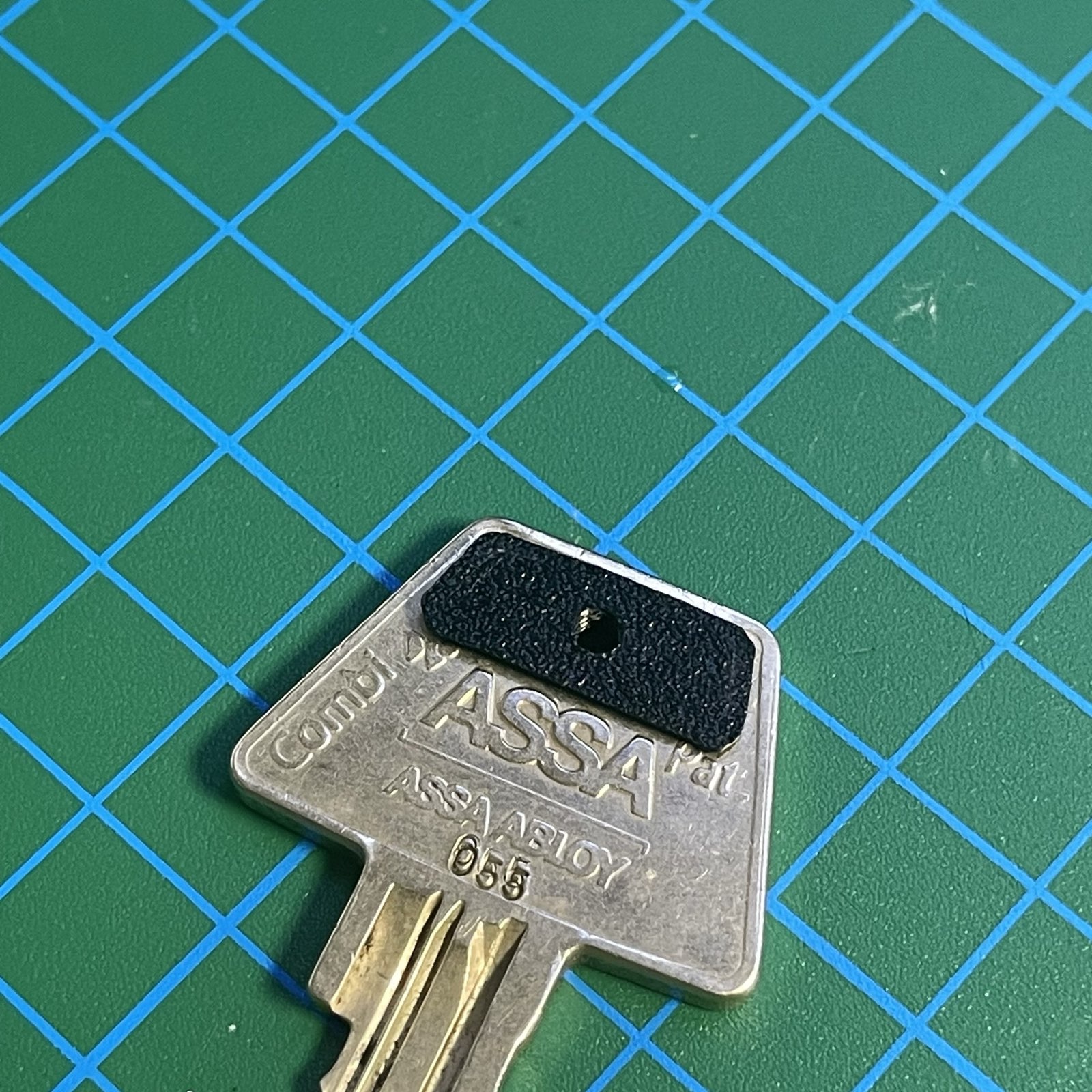 ASSA Abloy Key Hole Adapter for M3 Screw by Alistair Thalorius ...