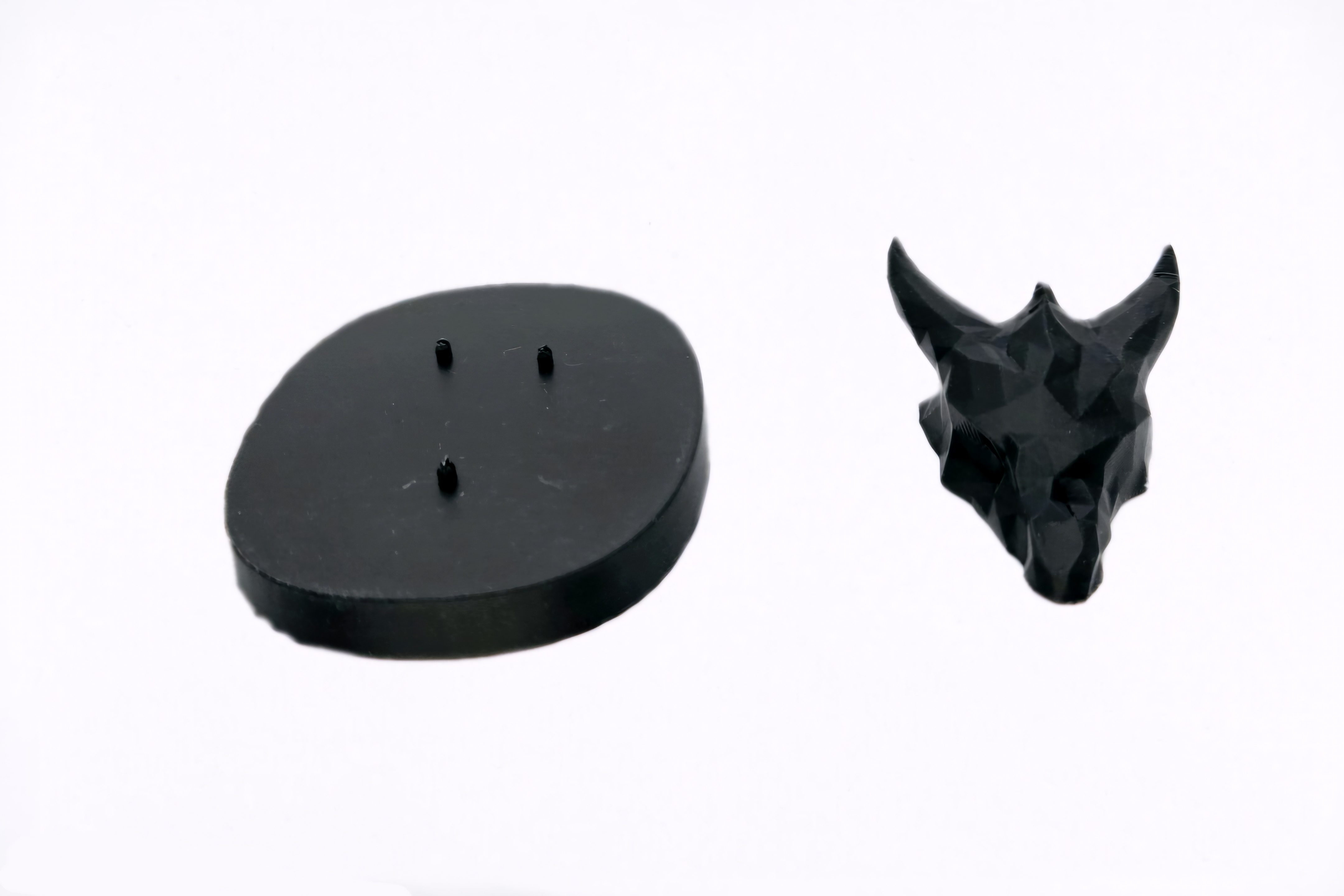 Heavys Headphones Shell H1H Dragon Skull Low Poly by KenYoDaShifu ...