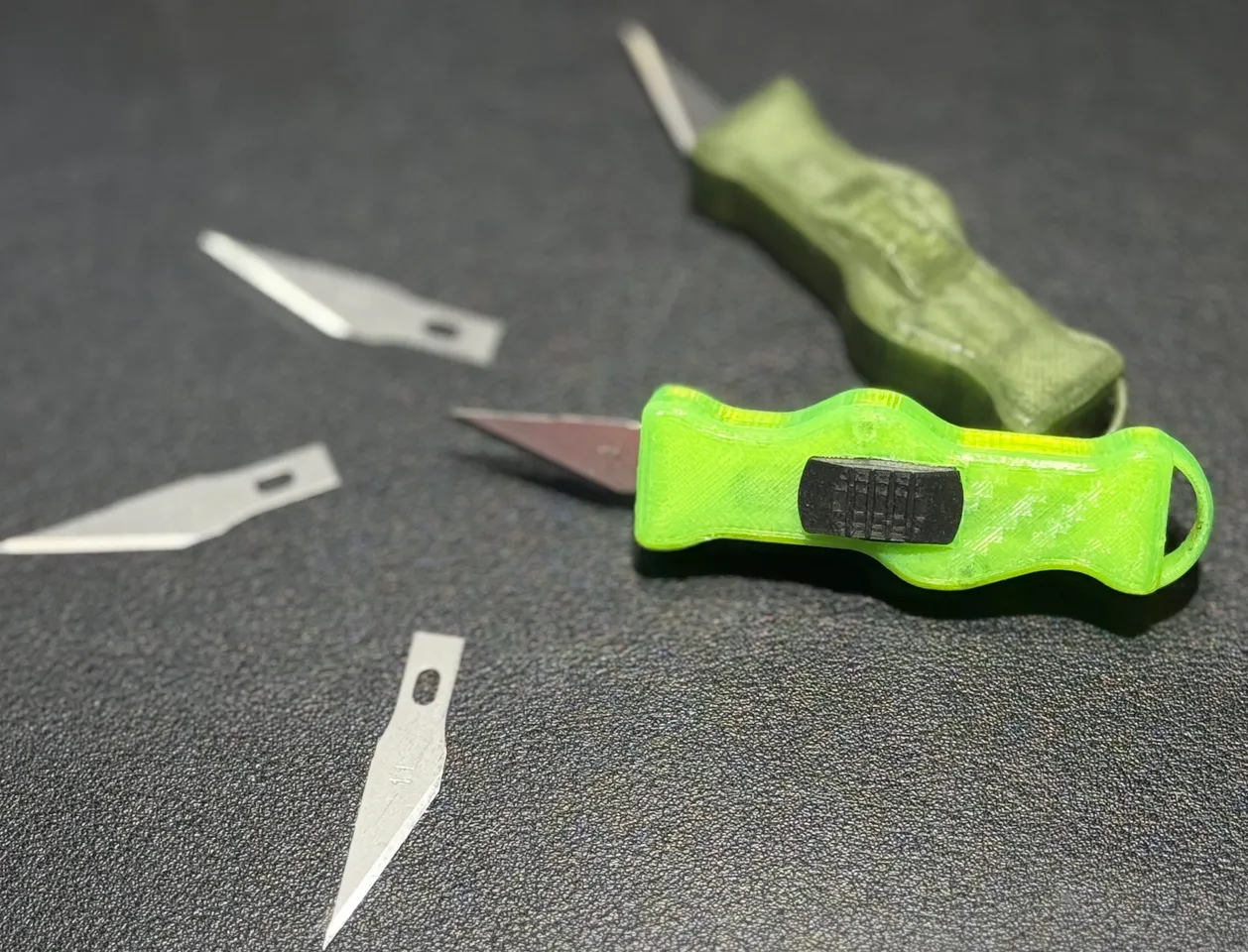 Xacto OTF Keychain mini V3.0 by emmgr23 | Download free STL model ...