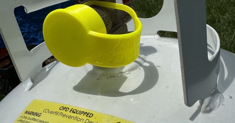 Propane Dust Cap by arnmac | Download free STL model | Printables.com