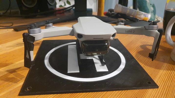 drone helicopter landing pad by krzak pl | Download free STL model ...