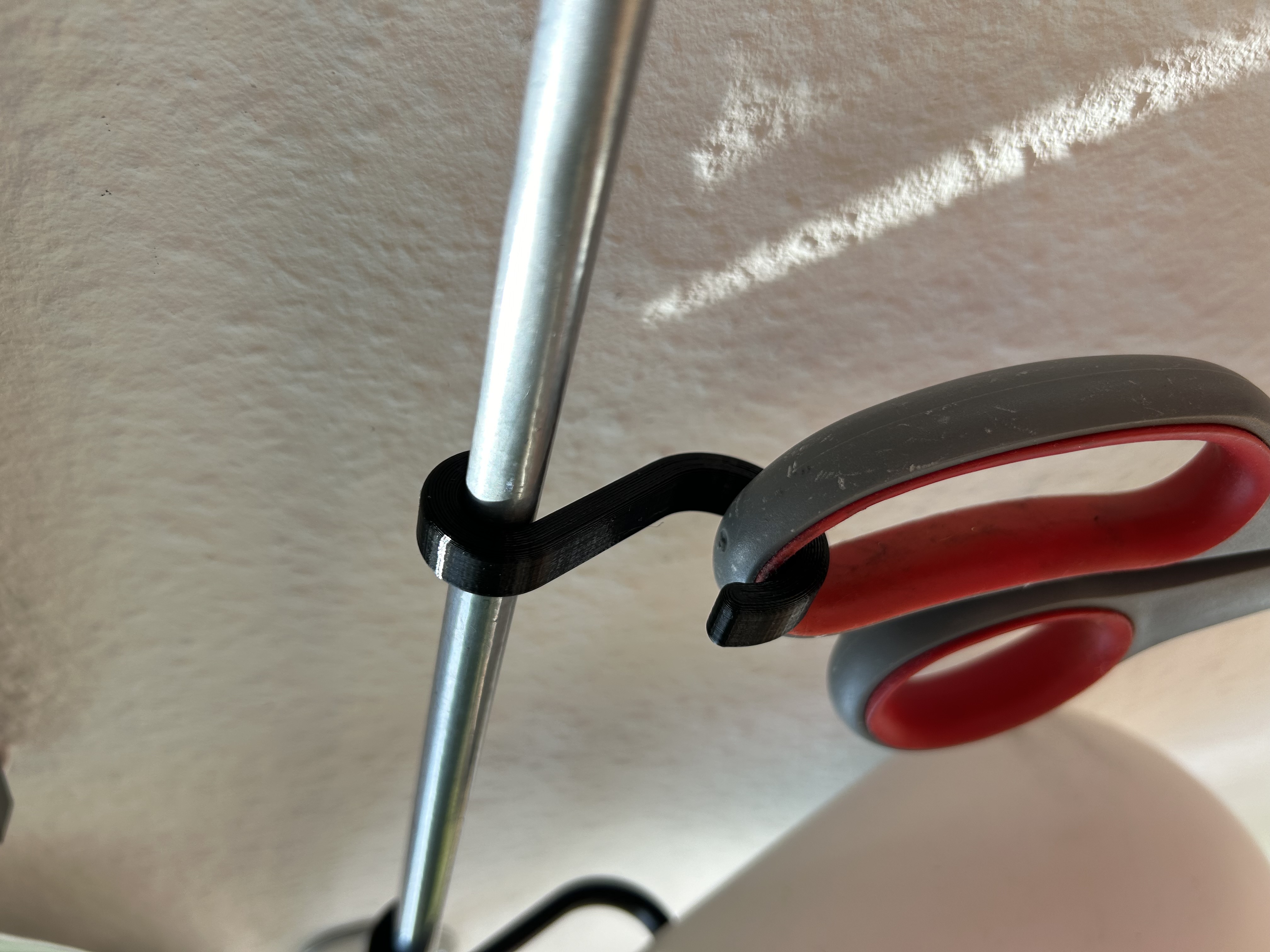 S-hooks asymmetric with varying inner diameters by BrianMelgaard ...