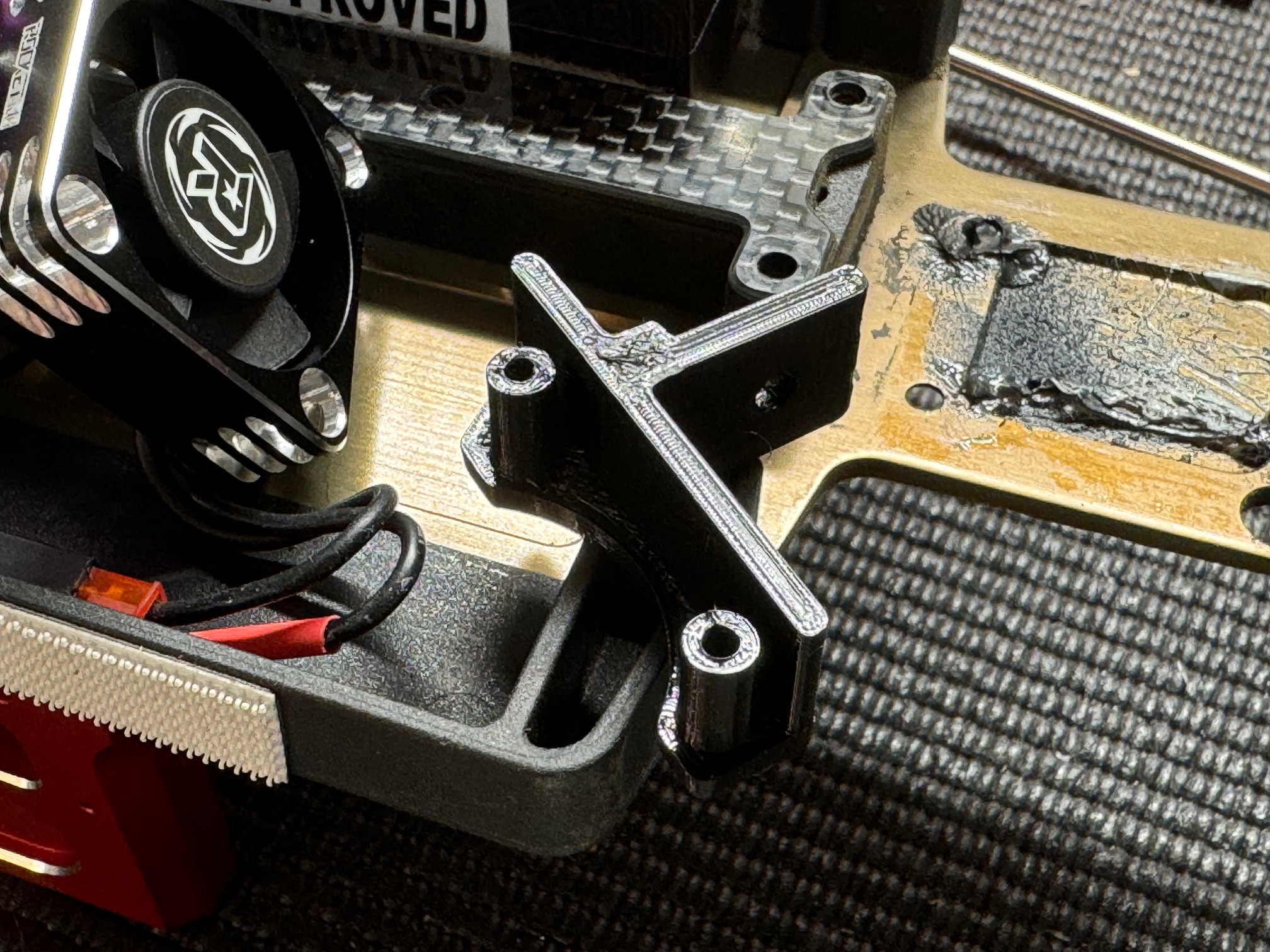 TLR 22x4 Elite ProTek fan mount by jrsone | Download free STL model ...