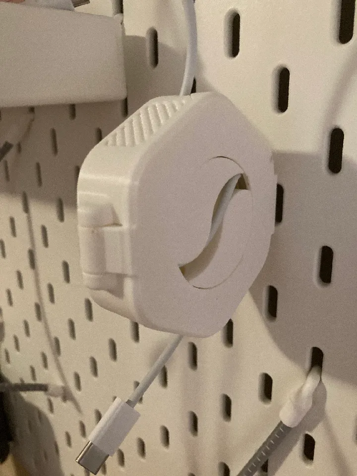 Skadis Cable Winder by Ruxi | Download free STL model | Printables.com