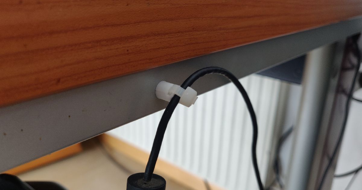 Universal cable management magnetic by Matthias | Download free STL ...