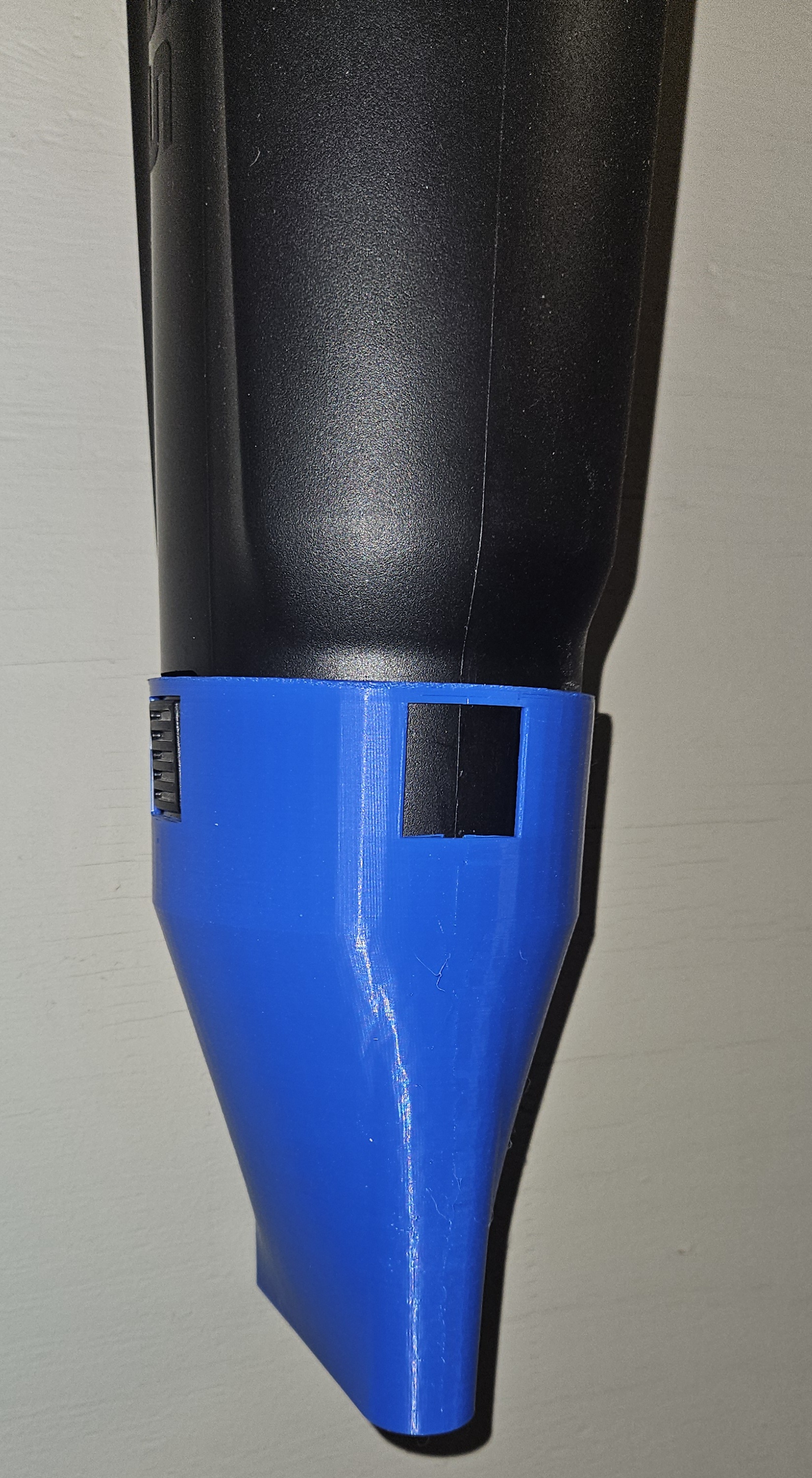 DeWalt leaf blower nozzle and hanger par Ed Derohanes | Téléchargez ...