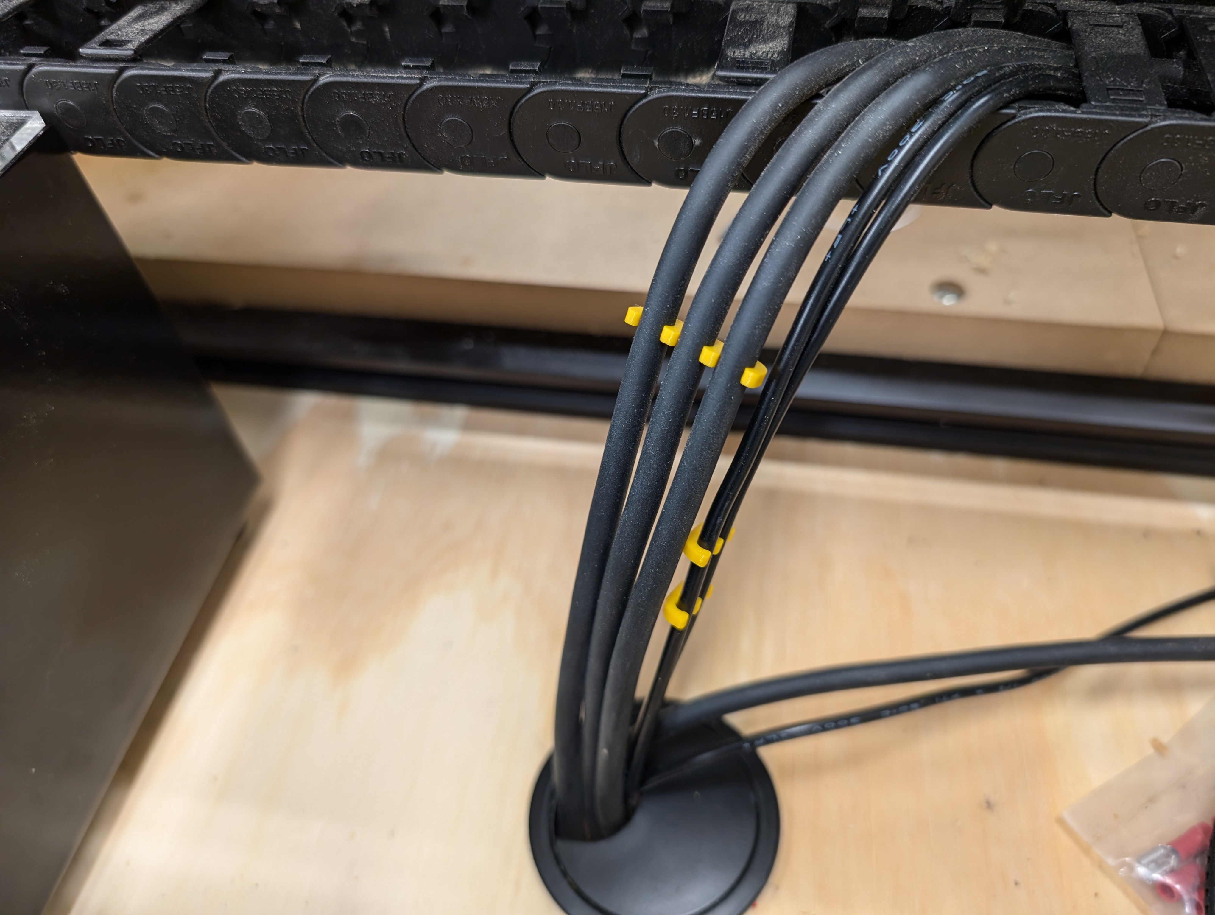 Parametric cable comb generator by Billiam | Download free STL model ...